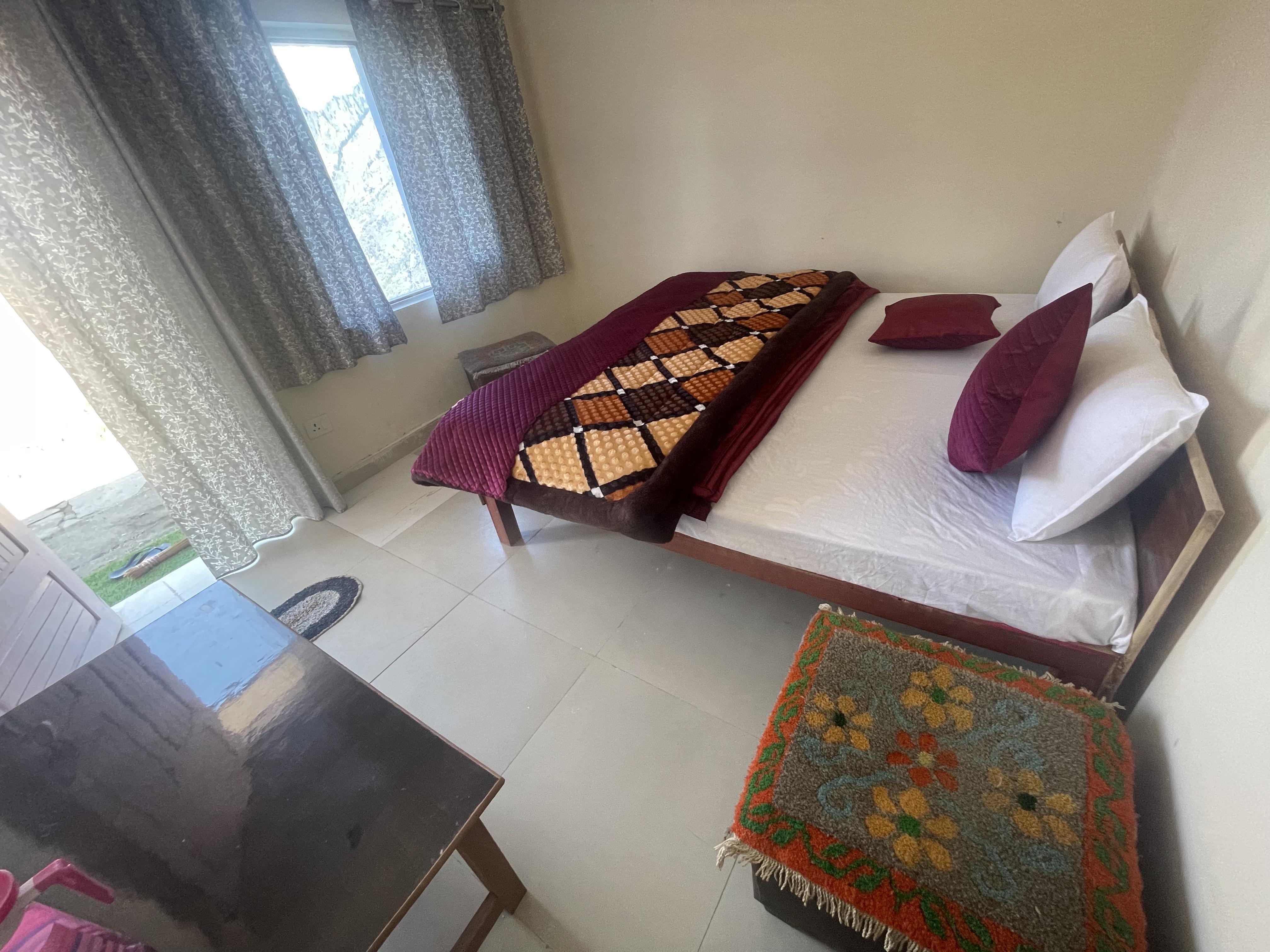 Parilok Homestay 𝗕𝗢𝗢𝗞 Joshimath Homestay