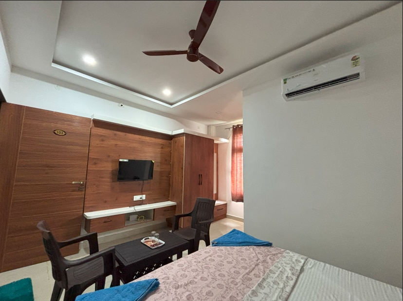 Sri Sai Residency 𝗕𝗢𝗢𝗞 Davangere Hotel