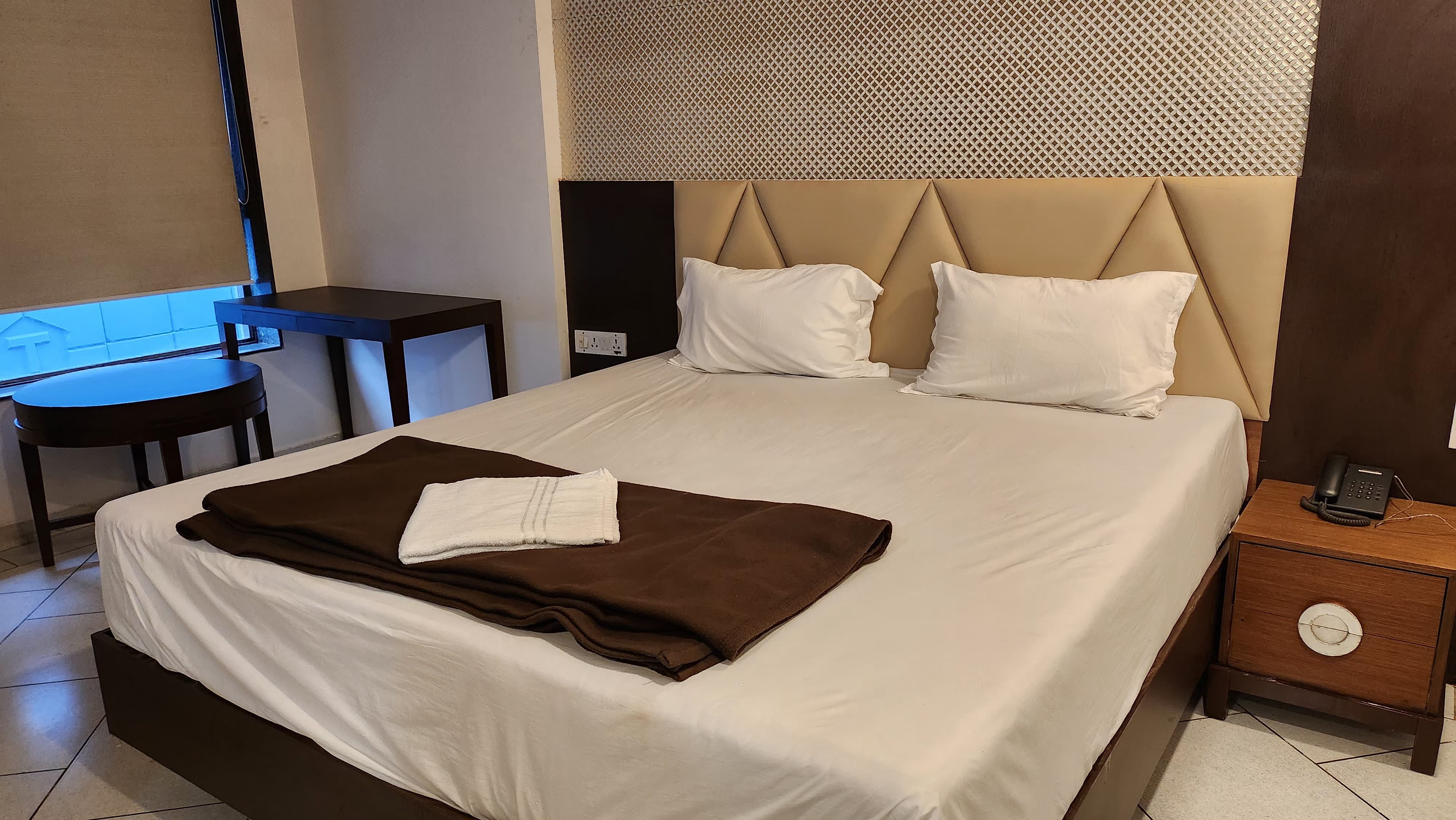 Royal palace lodging and boarding Palghar - Reviews, Photos & Offer