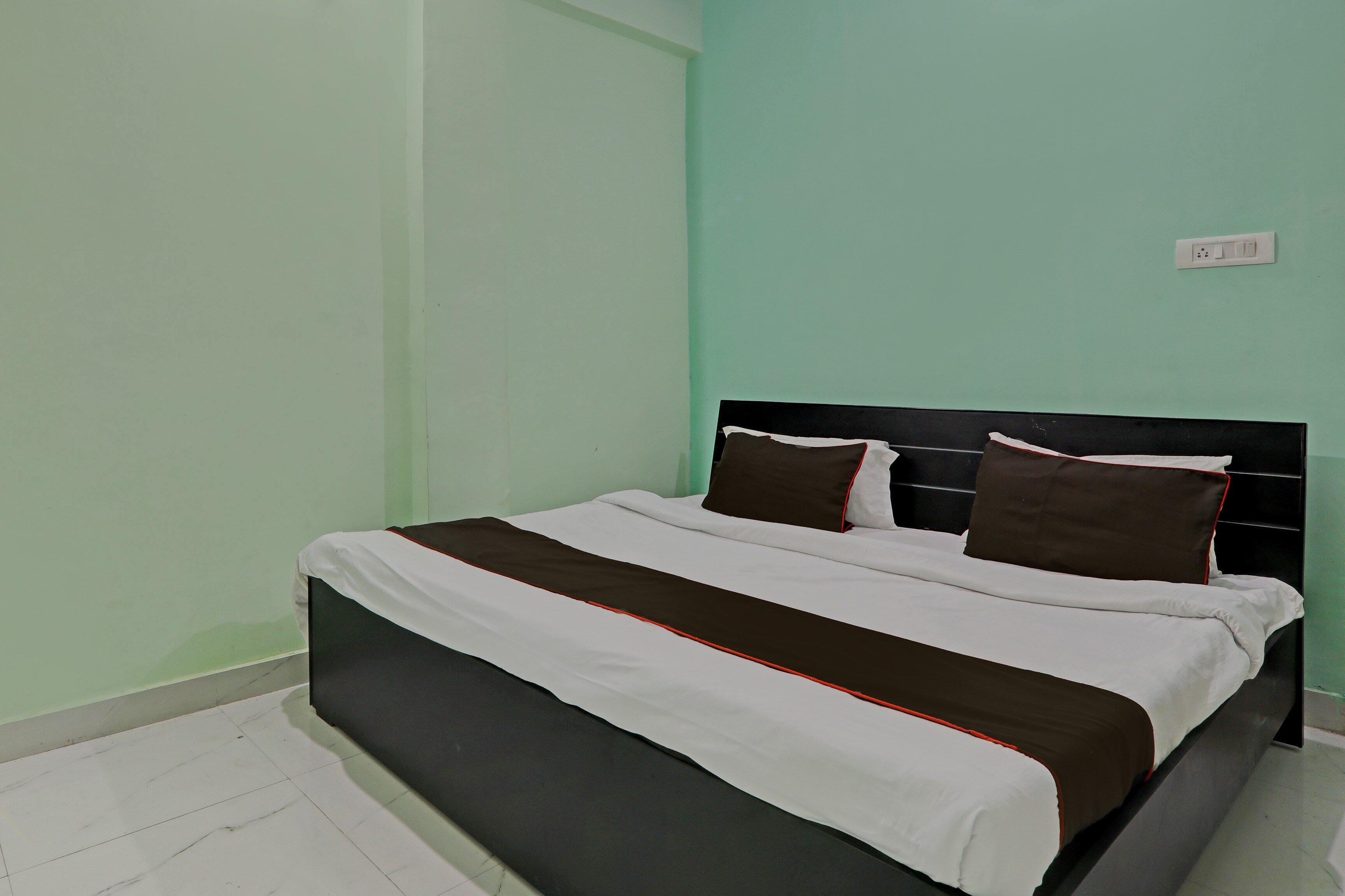 Hotel O Manju Heights 𝗕𝗢𝗢𝗞 Lucknow Hotel