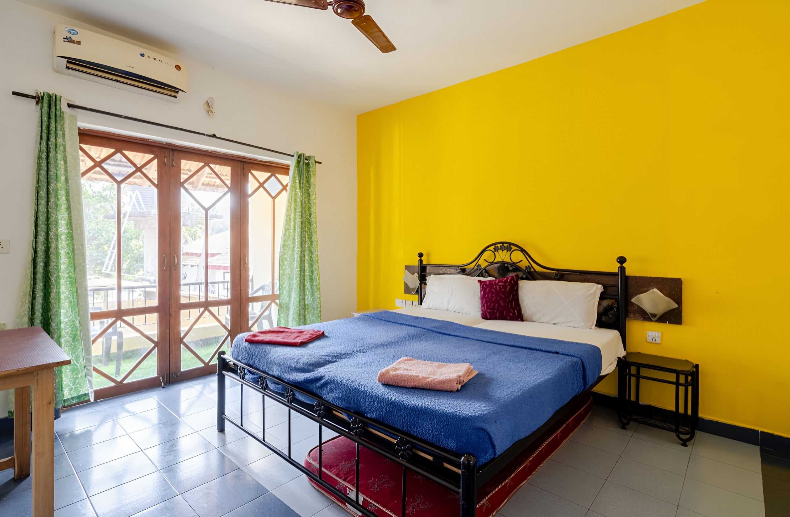 Coco Bay Calangute 𝗕𝗢𝗢𝗞 Goa Homestay