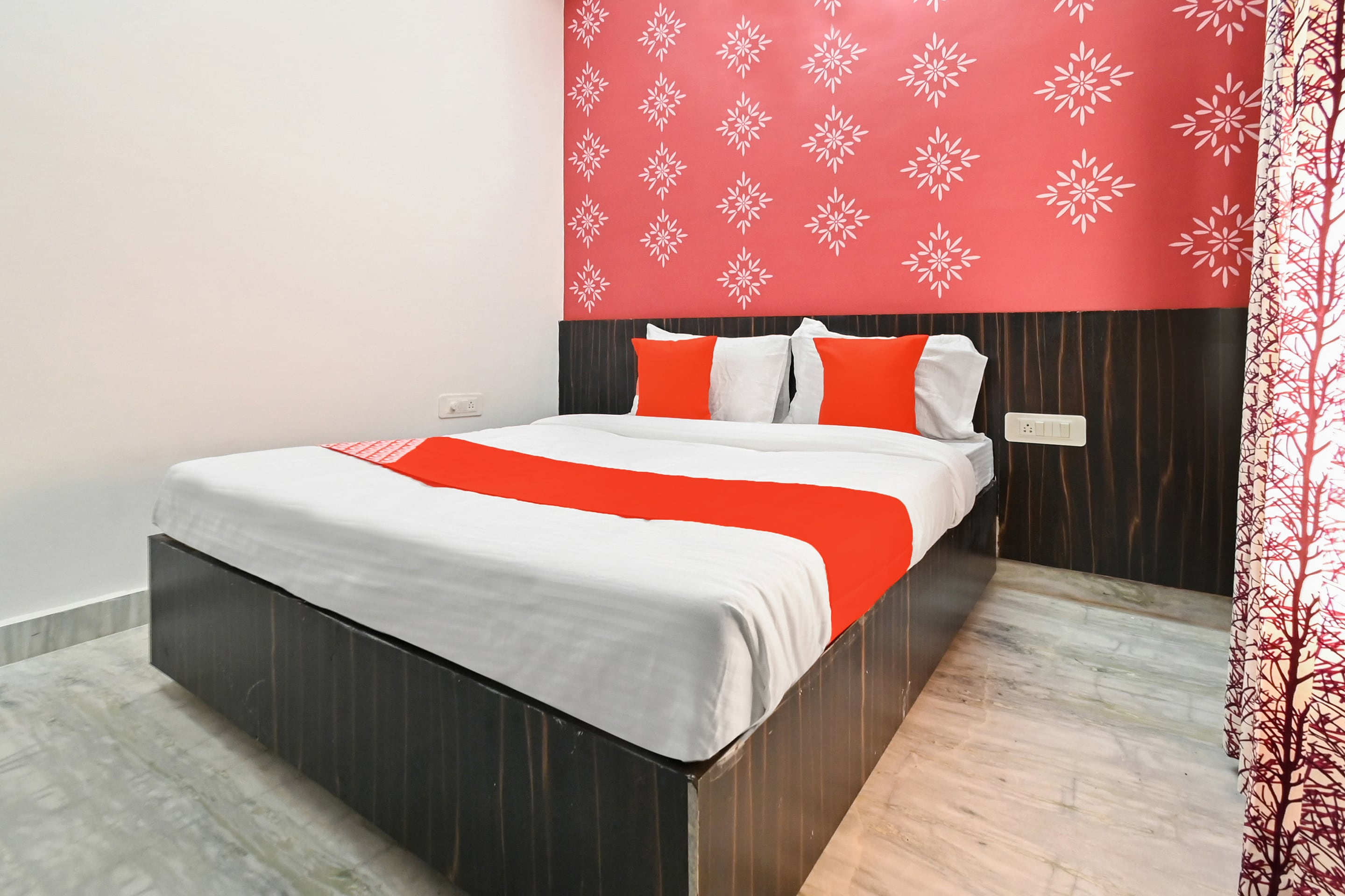 Hotel O Symphony 𝗕𝗢𝗢𝗞 Rohtak Hotel