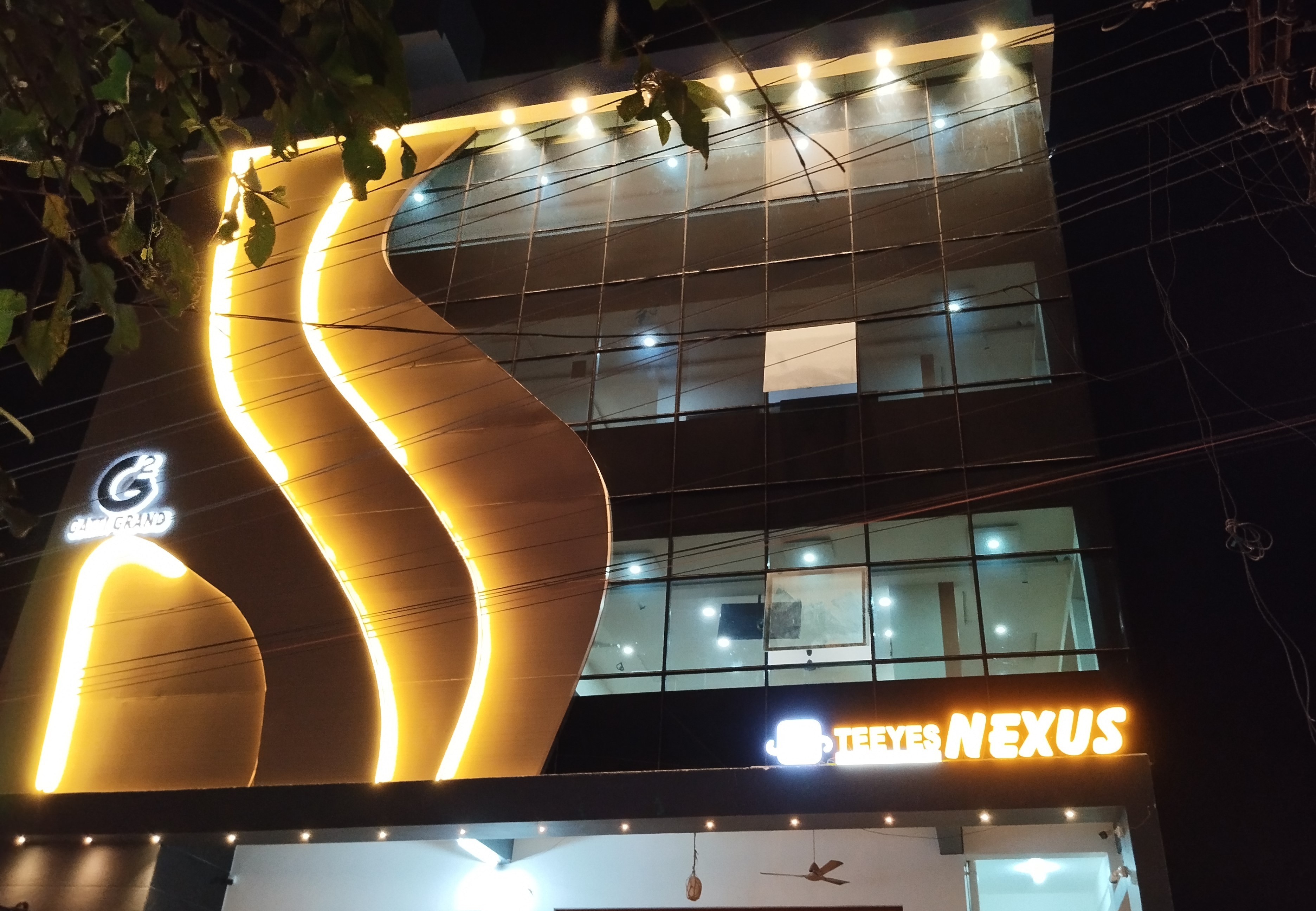 Teeyes Nexus 𝗕𝗢𝗢𝗞 Chirala Hotel