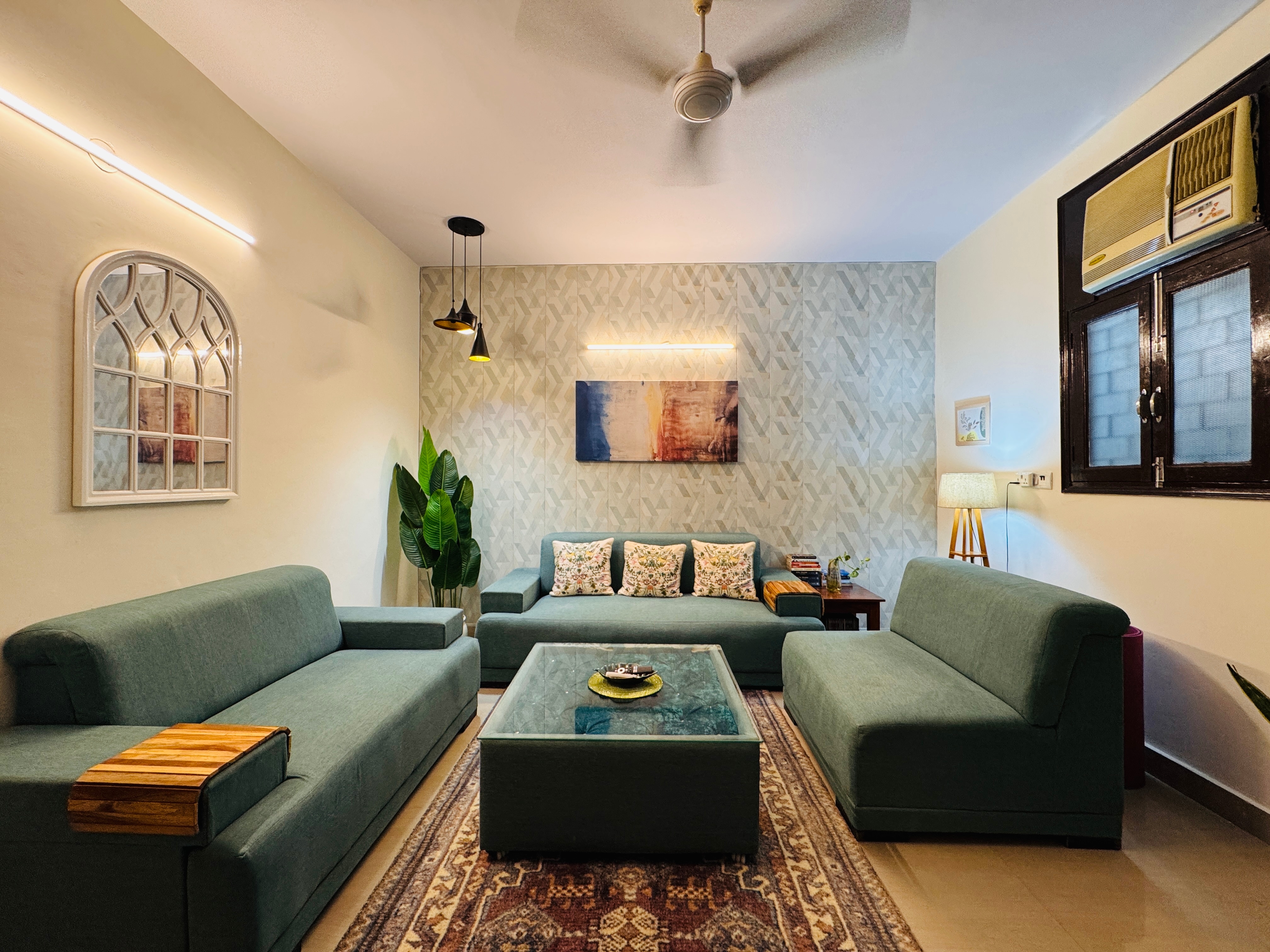 2BR 1000 sq ft apartment near Max Hospital Saket 𝗕𝗢𝗢𝗞 Delhi Apartment