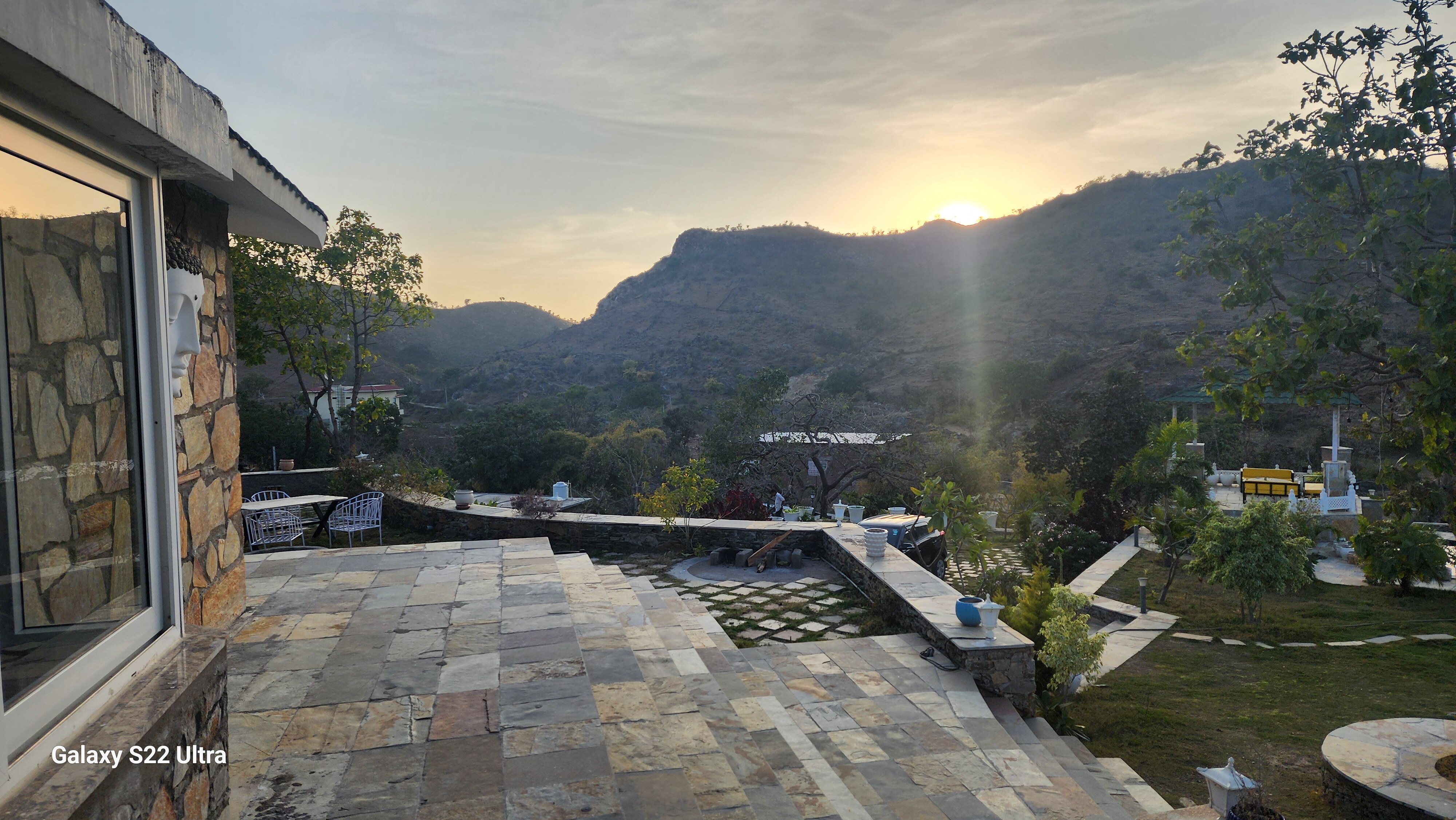 Farm in mountains 𝗕𝗢𝗢𝗞 Gogunda Villa
