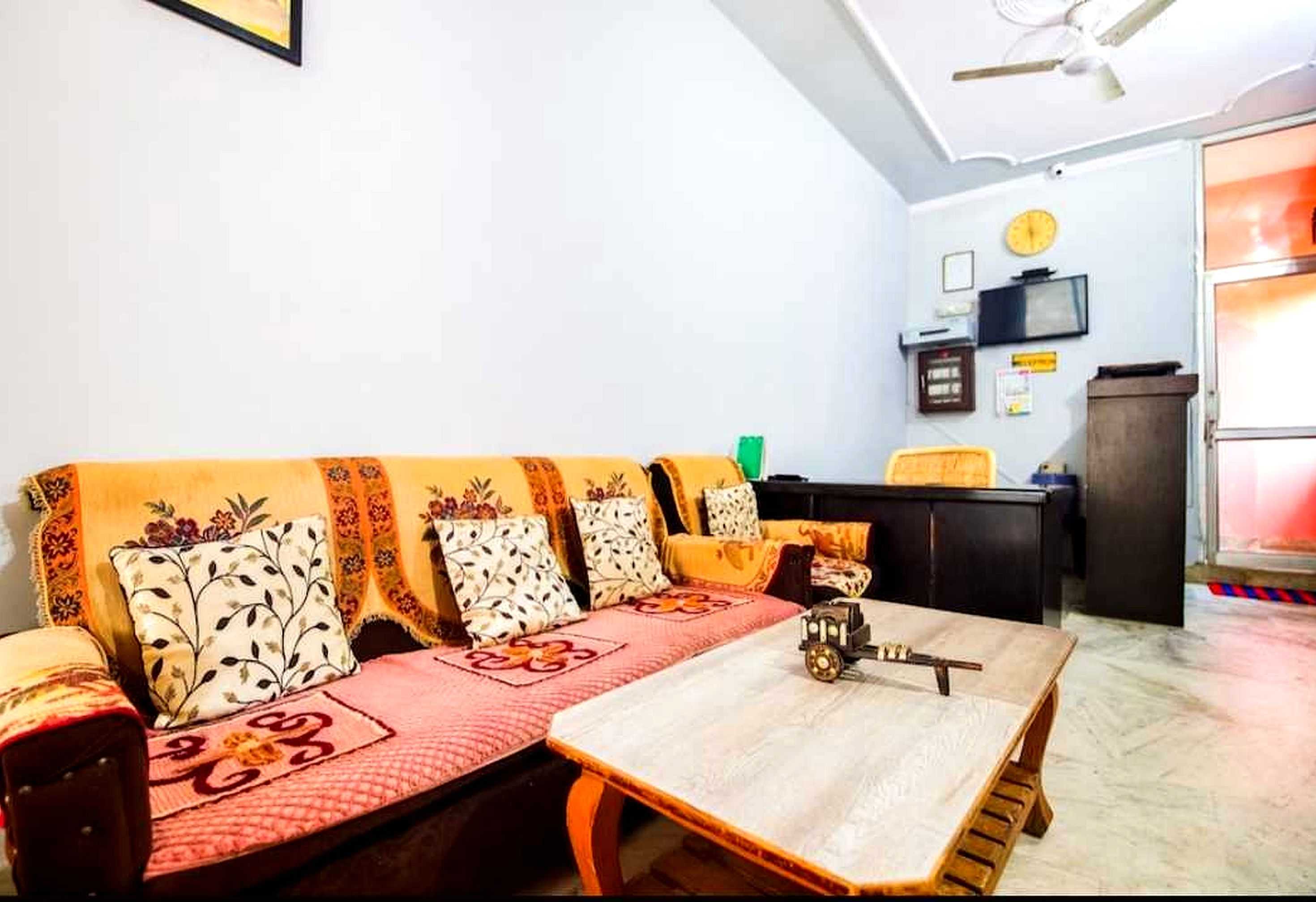 Amenities of Hotel O by OYO CASTLE HOME STAY