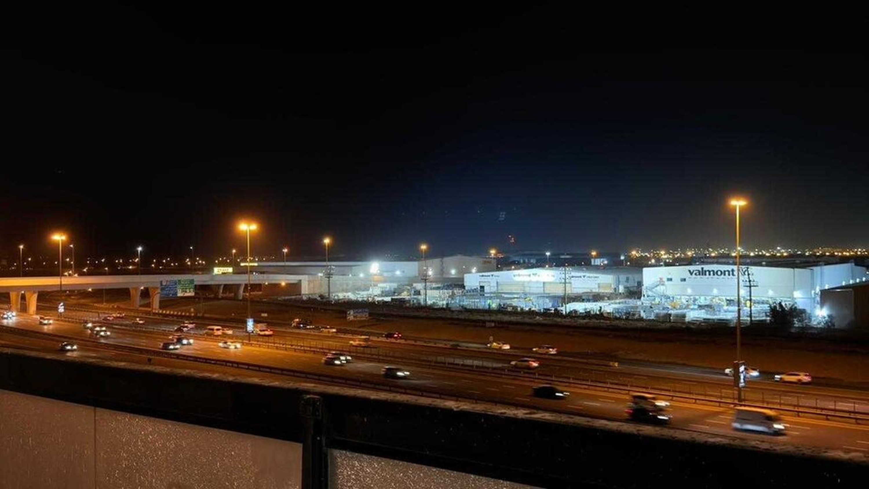 Rooms of Luxury Apartment with Pool Gym & Free Parking at Equiti Gates ...