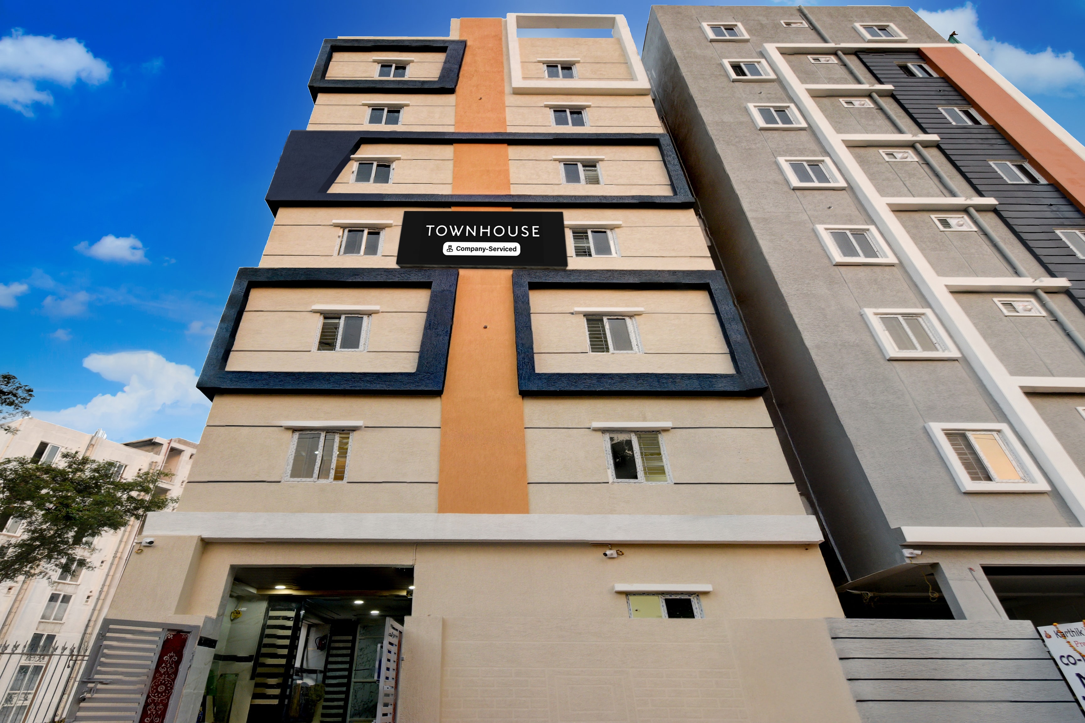 Townhouse Financial District Circle Hyderabad 𝗕𝗢𝗢𝗞 Hyderabad Hotel