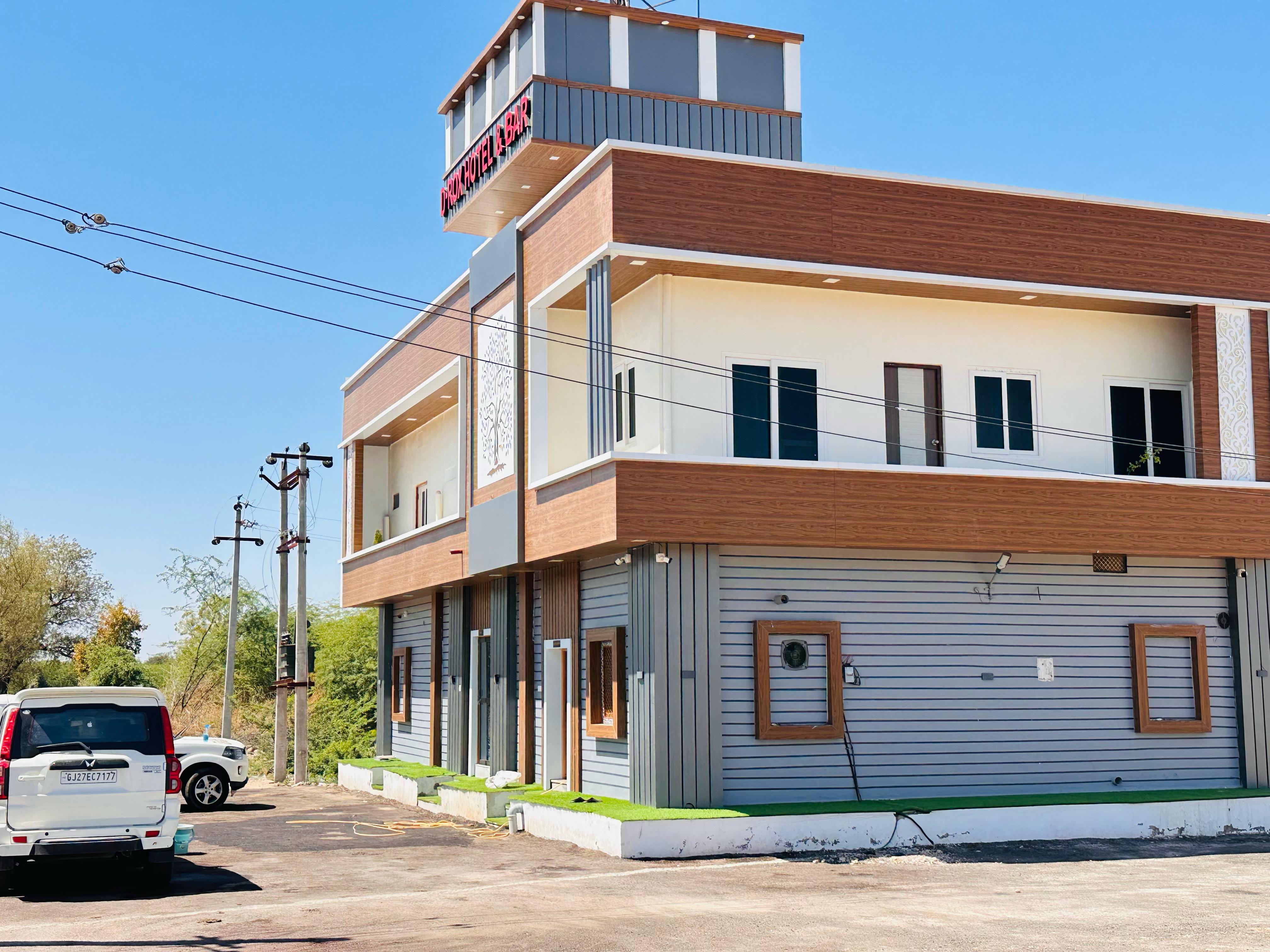 Amenities of D-ROX HOTEL AND BAR