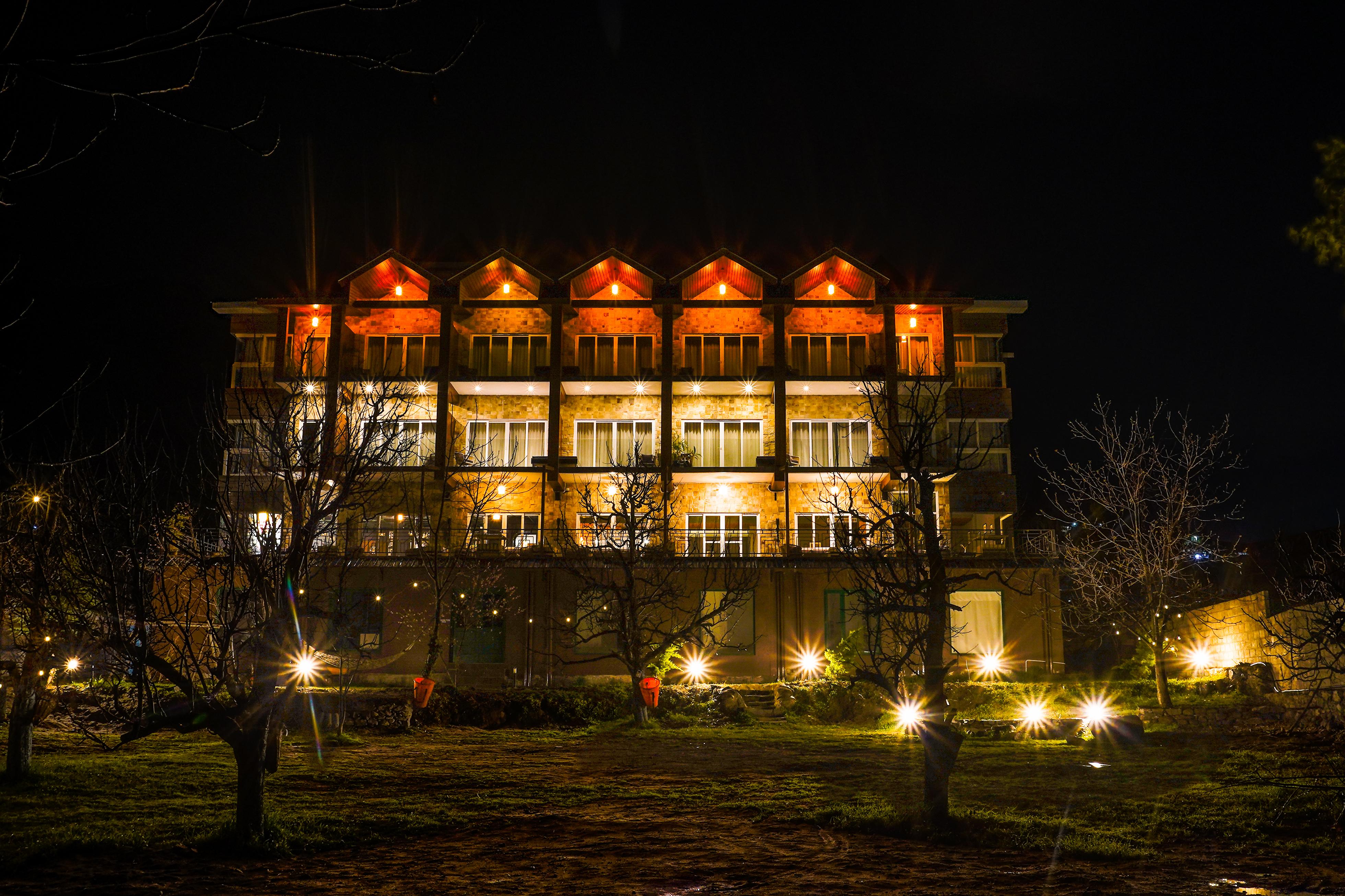 The Voyage Resort and Spa 𝗕𝗢𝗢𝗞 Manali Resort