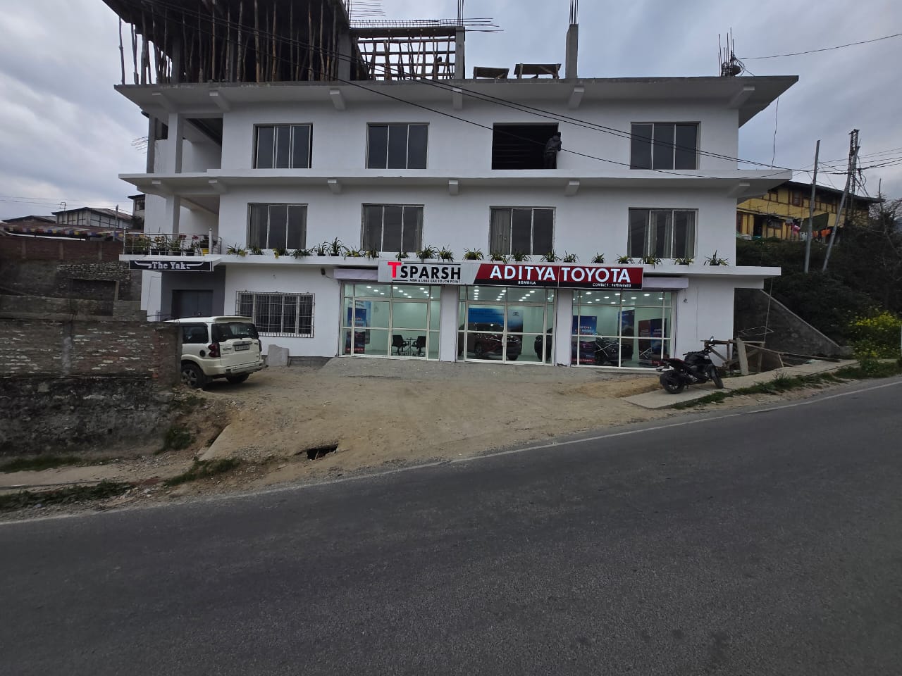 The Yak 𝗕𝗢𝗢𝗞 Bomdila Homestay