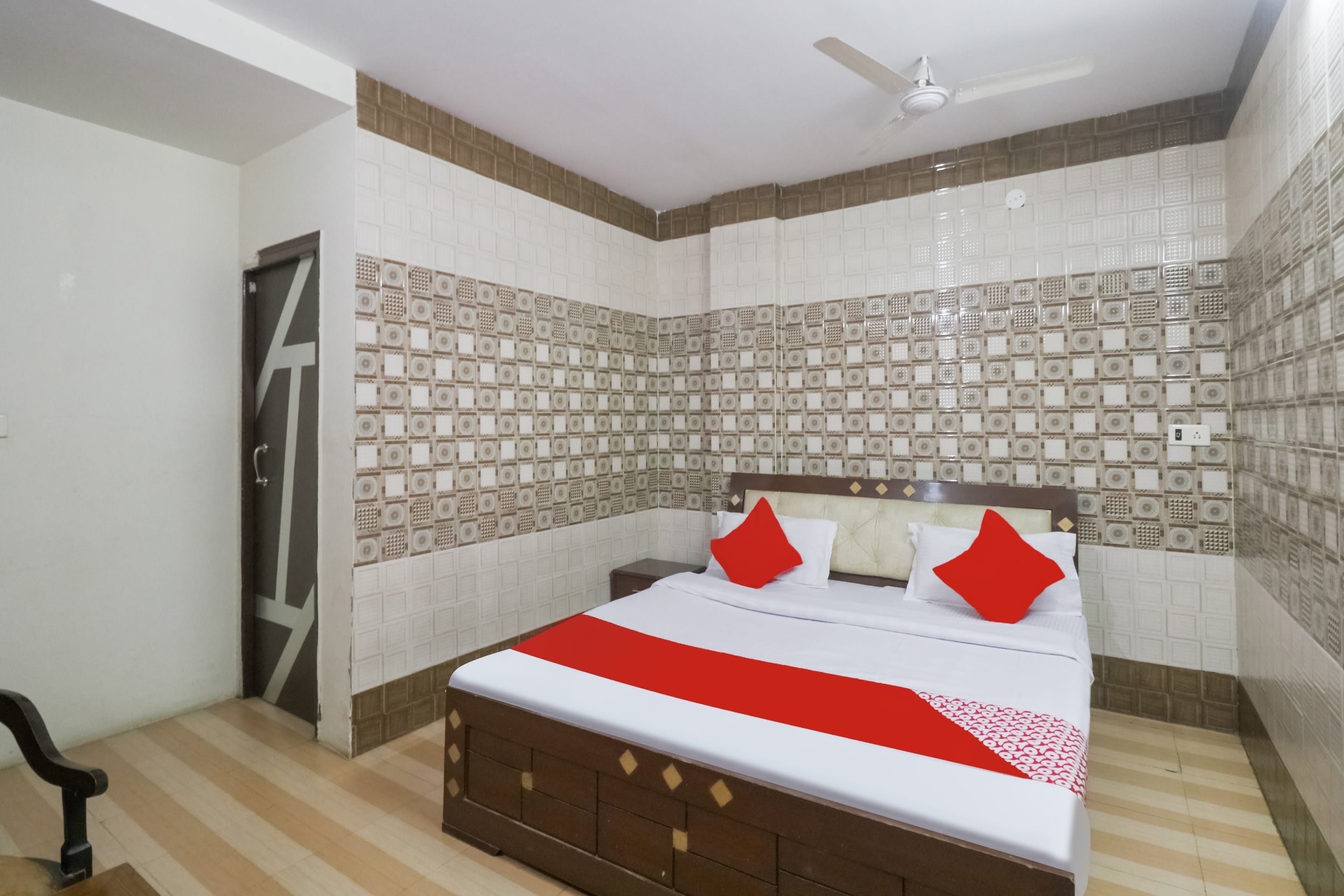 Hotel O Royal Plaza Rohtak - Reviews, Photos & Offer