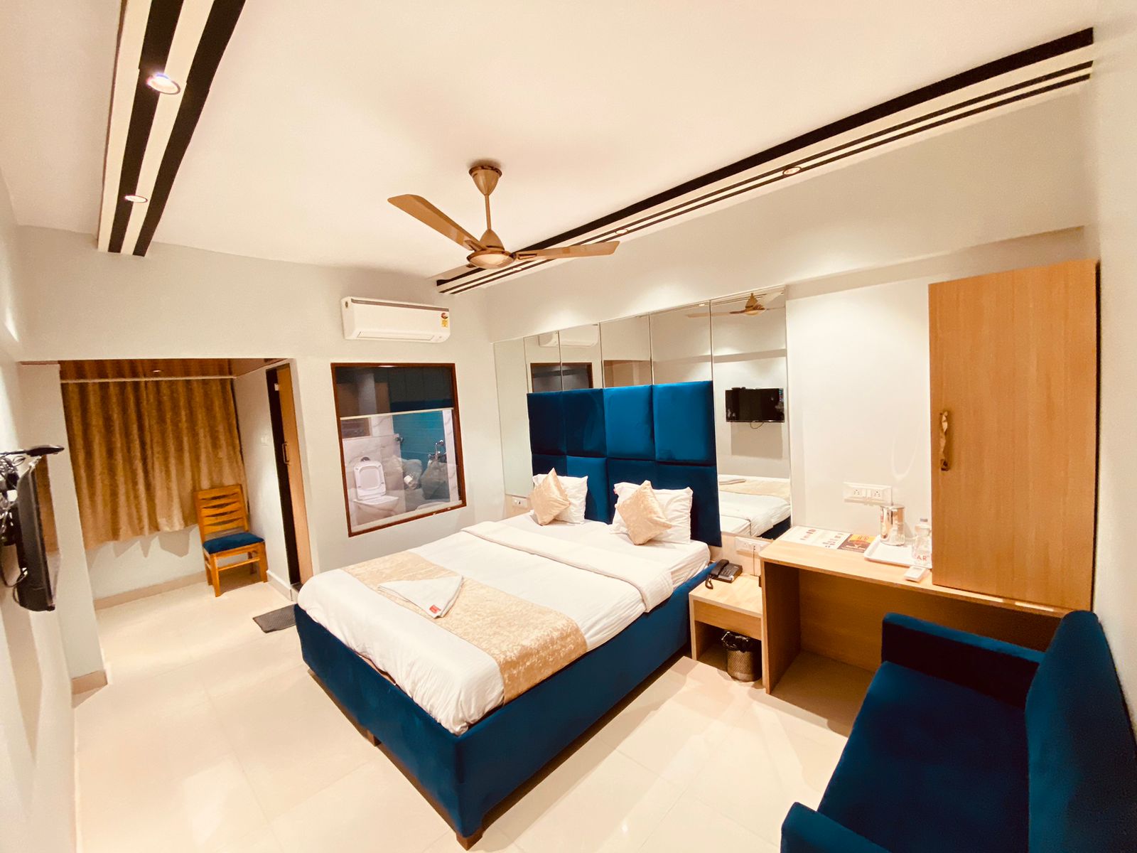HOTEL VASHI INN 𝗕𝗢𝗢𝗞 Navi Mumbai Hotel