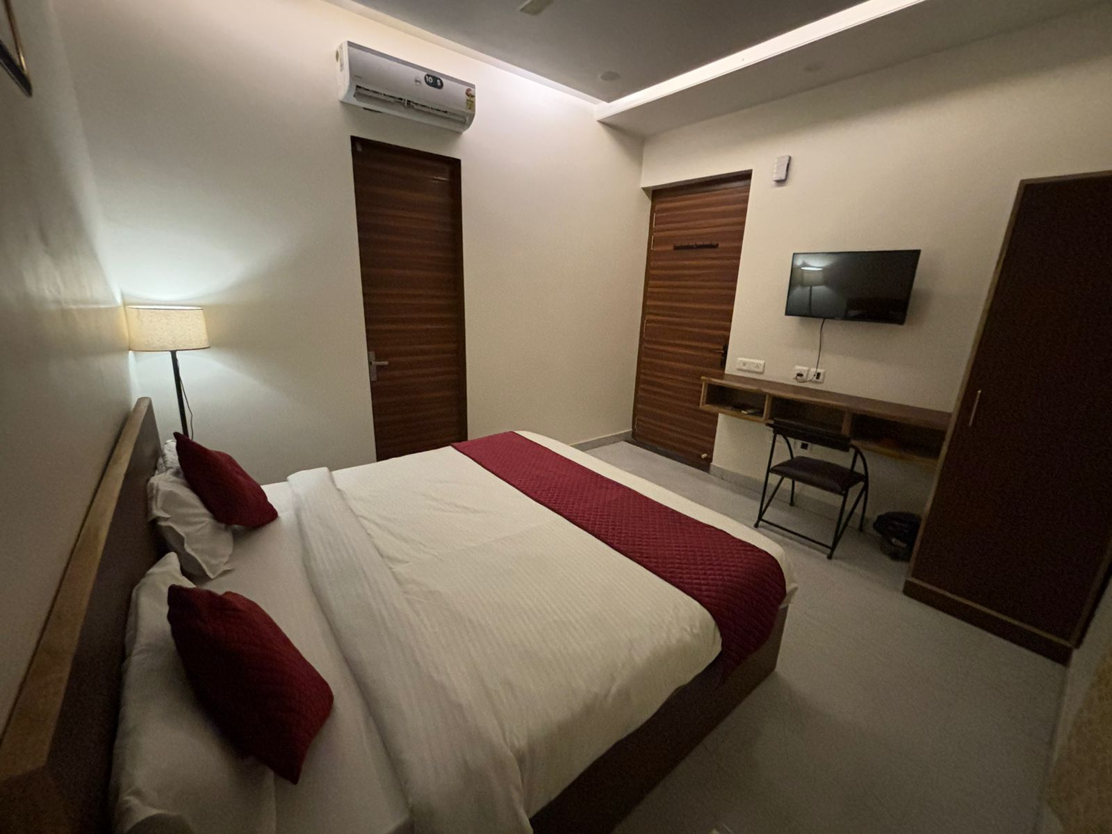 Hotel Solera 𝗕𝗢𝗢𝗞 Jaipur Hotel