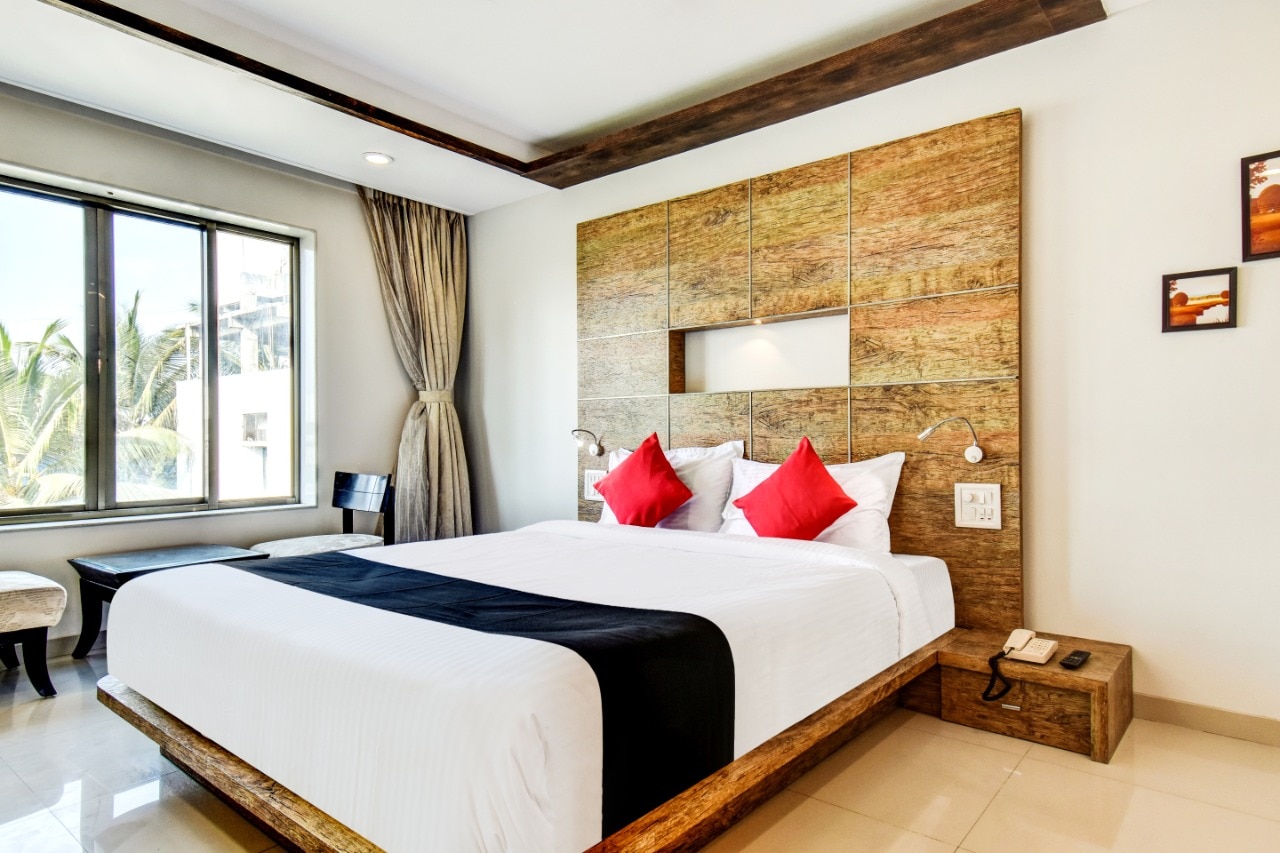 SAI KAN HOTEL 𝗕𝗢𝗢𝗞 Shirdi Hotel