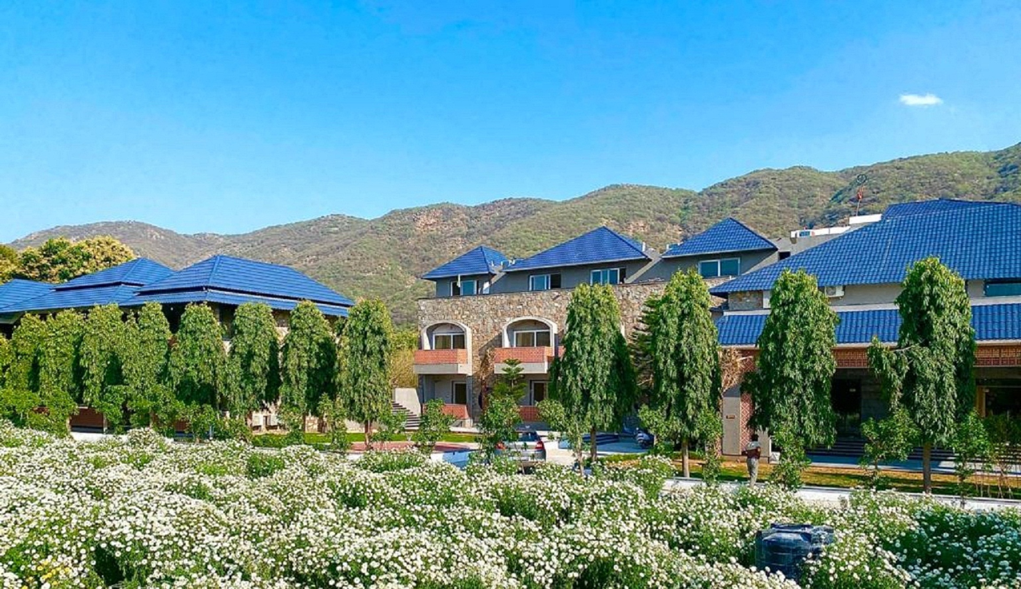 Nature Retreat Resort 𝗕𝗢𝗢𝗞 Pushkar Hotel