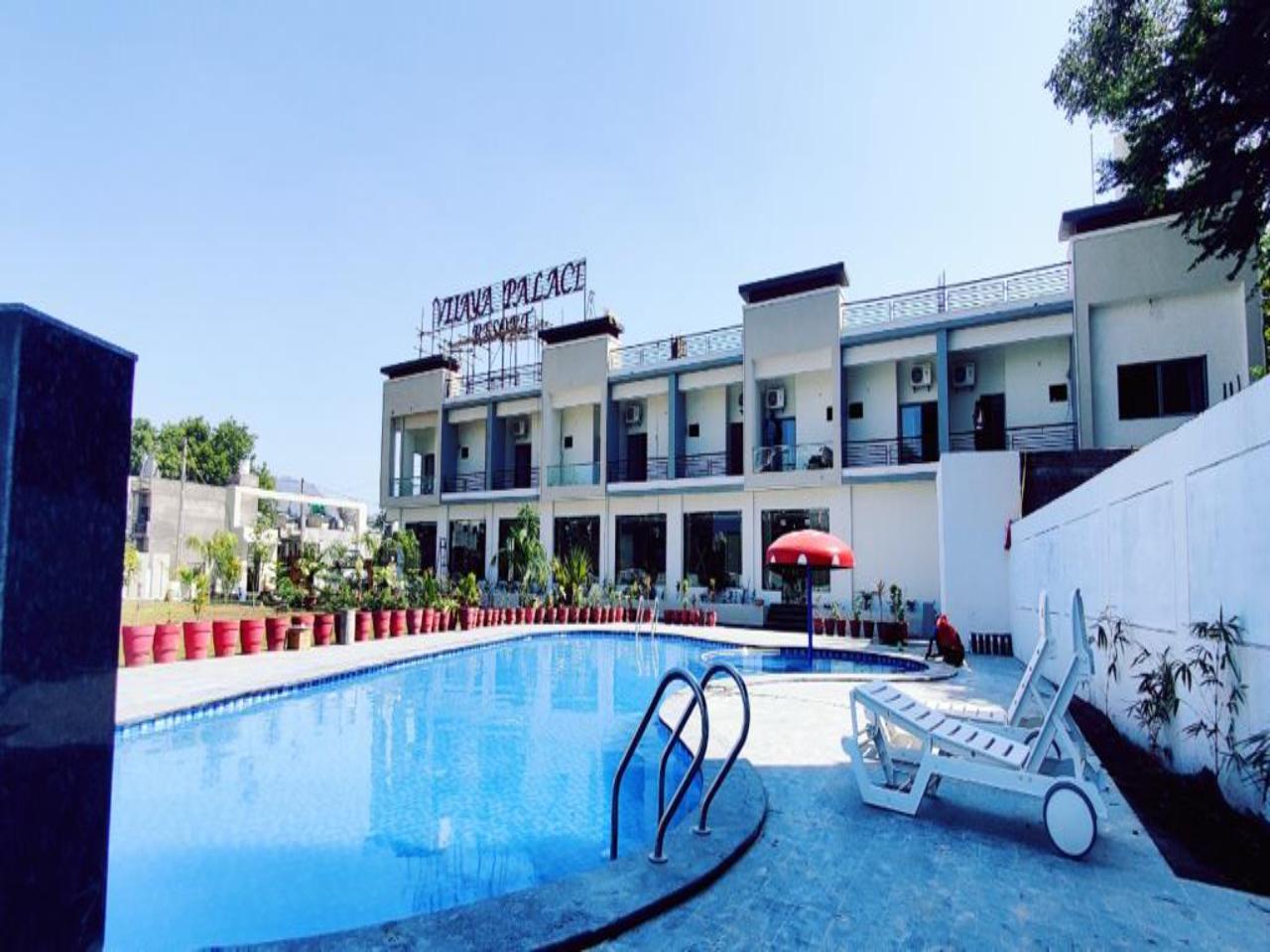 Vijaya Palace Resort 𝗕𝗢𝗢𝗞 Ambaji Resort