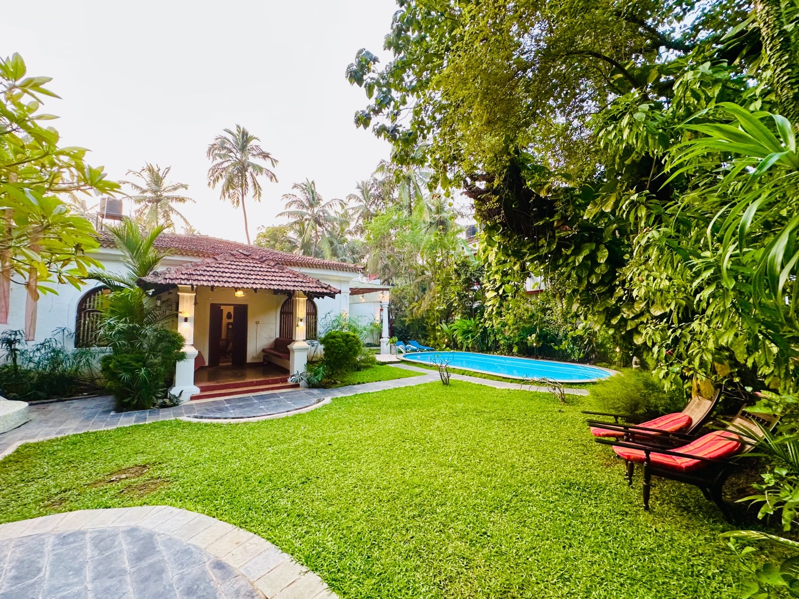 Casa Maya 2Br Portuguese Villa with Private Pool 𝗕𝗢𝗢𝗞 Goa Villa