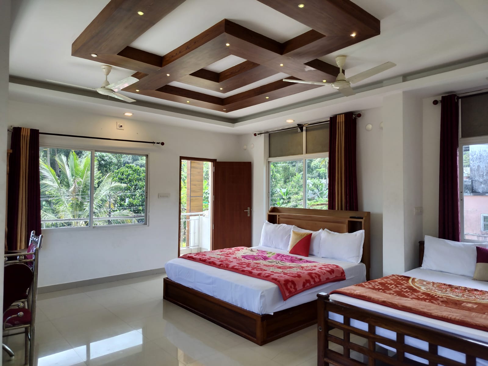 Himadri Munnar Holidays 𝗕𝗢𝗢𝗞 Munnar Guest House