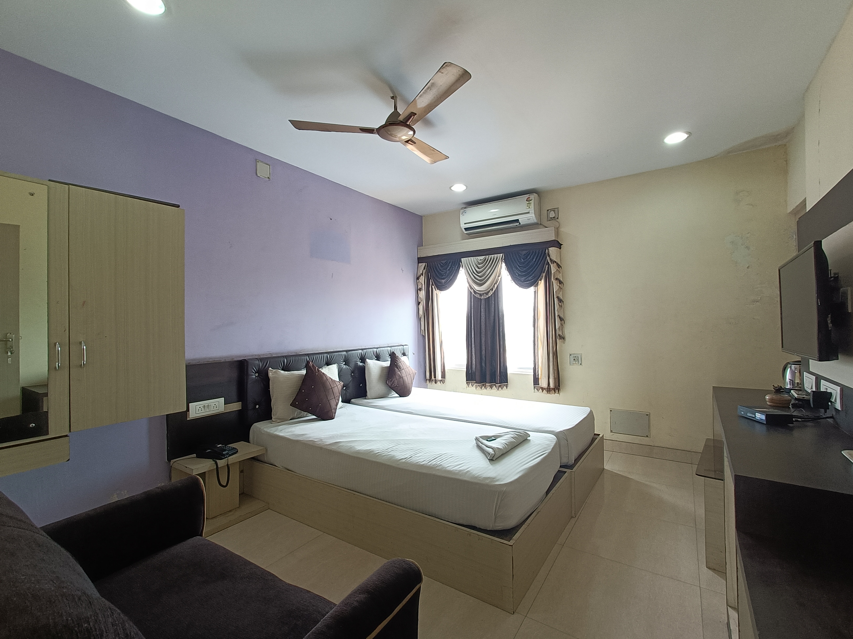 Reliance Guest House Durgapur - Reviews, Photos & Offer