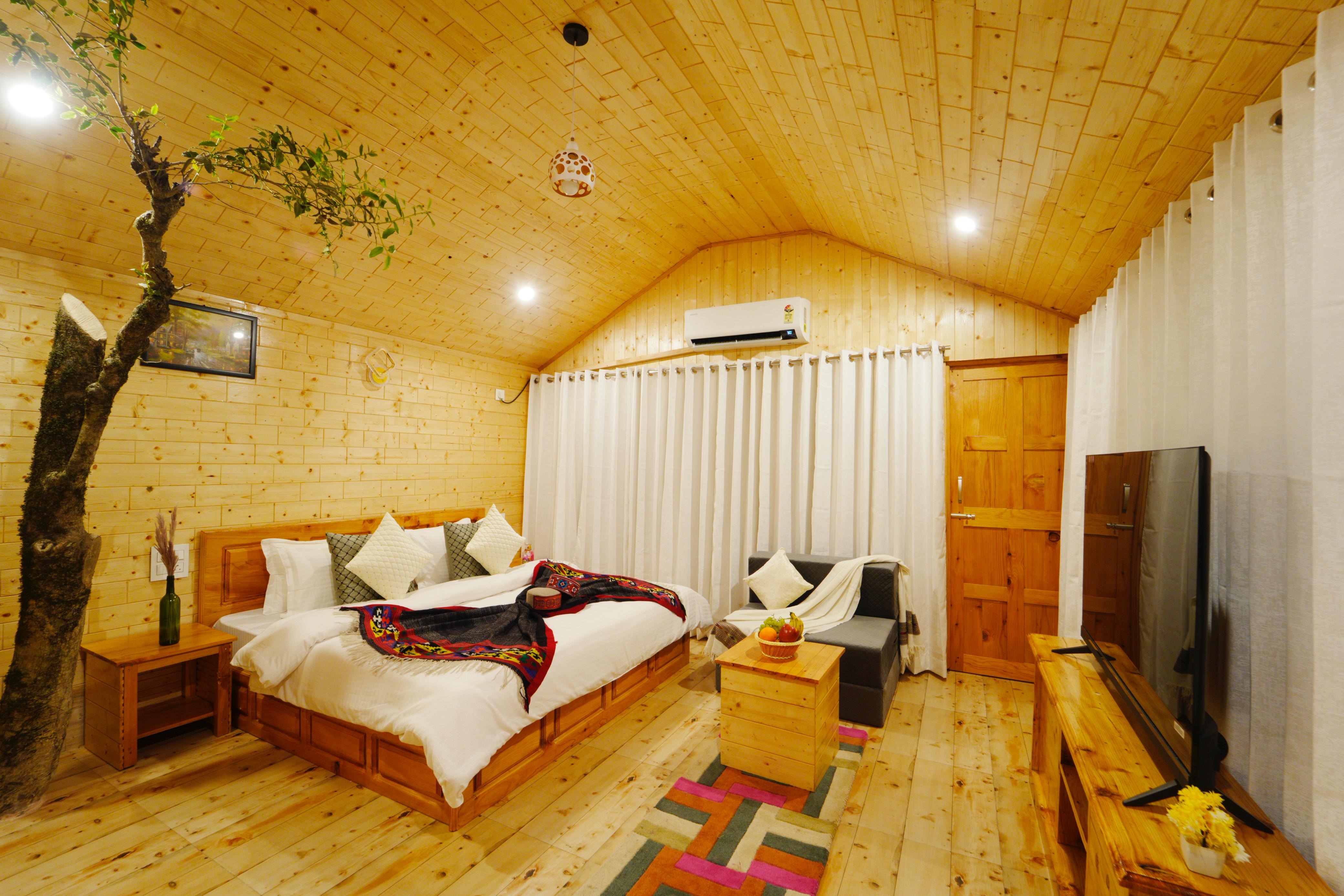 Moonlit Canopy 𝗕𝗢𝗢𝗞 Jibhi Homestay
