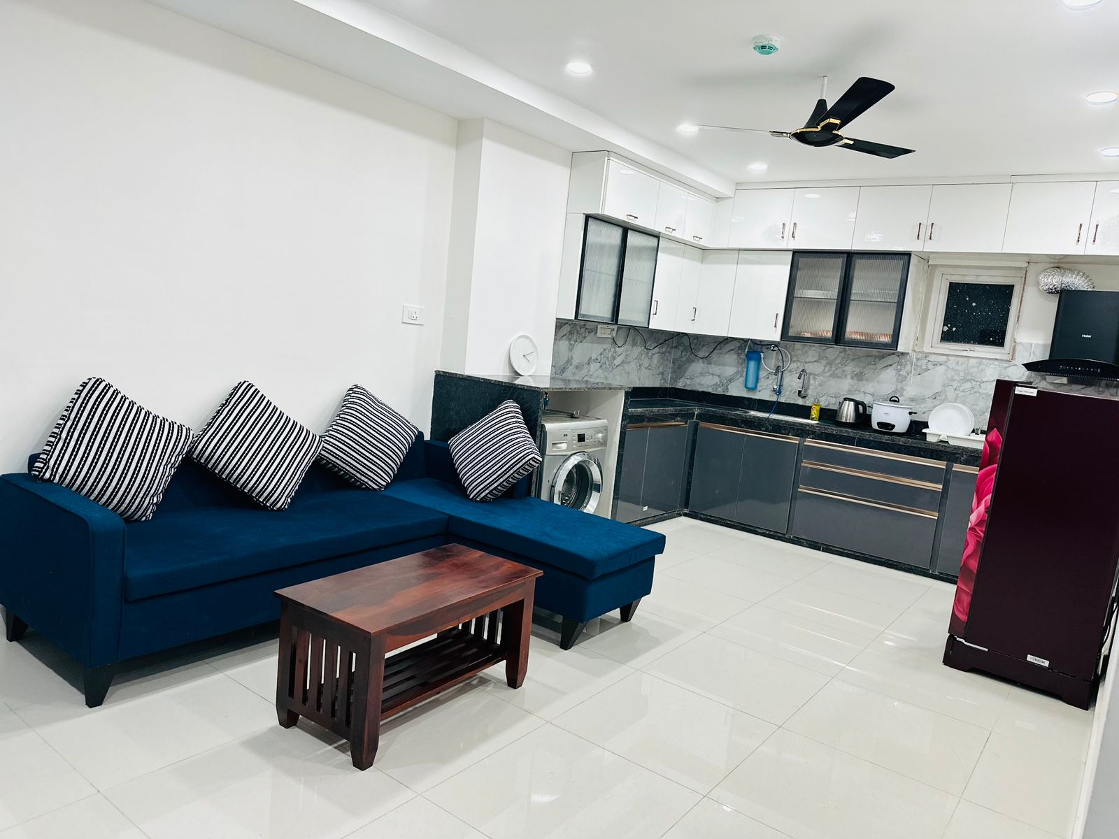 Premium 2bhk in Wiprocircle 𝗕𝗢𝗢𝗞 Hyderabad Homestay