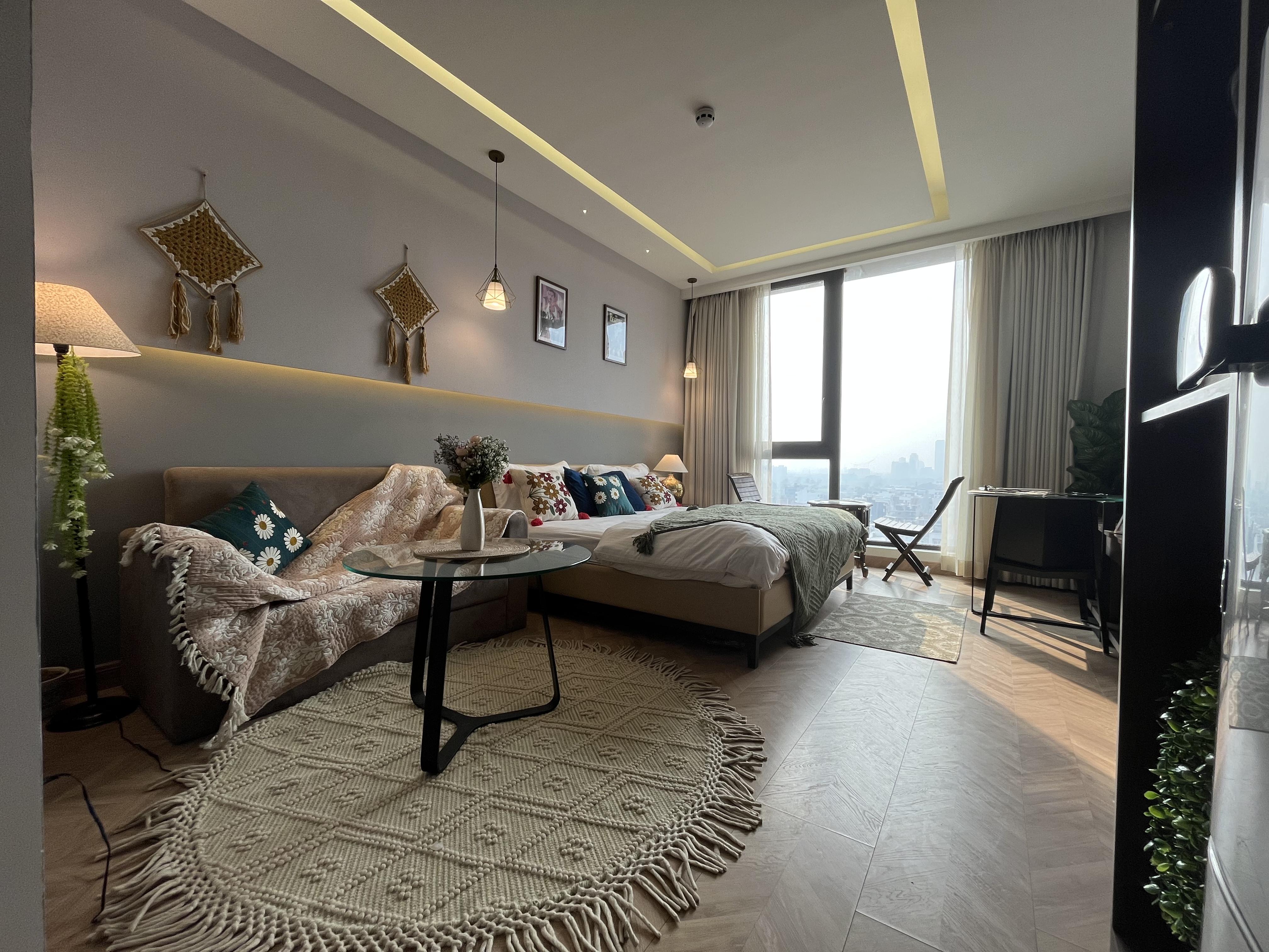 GoodSoul by Heart n Art Sunset View Artly Decor Apartment Gurgaon ...