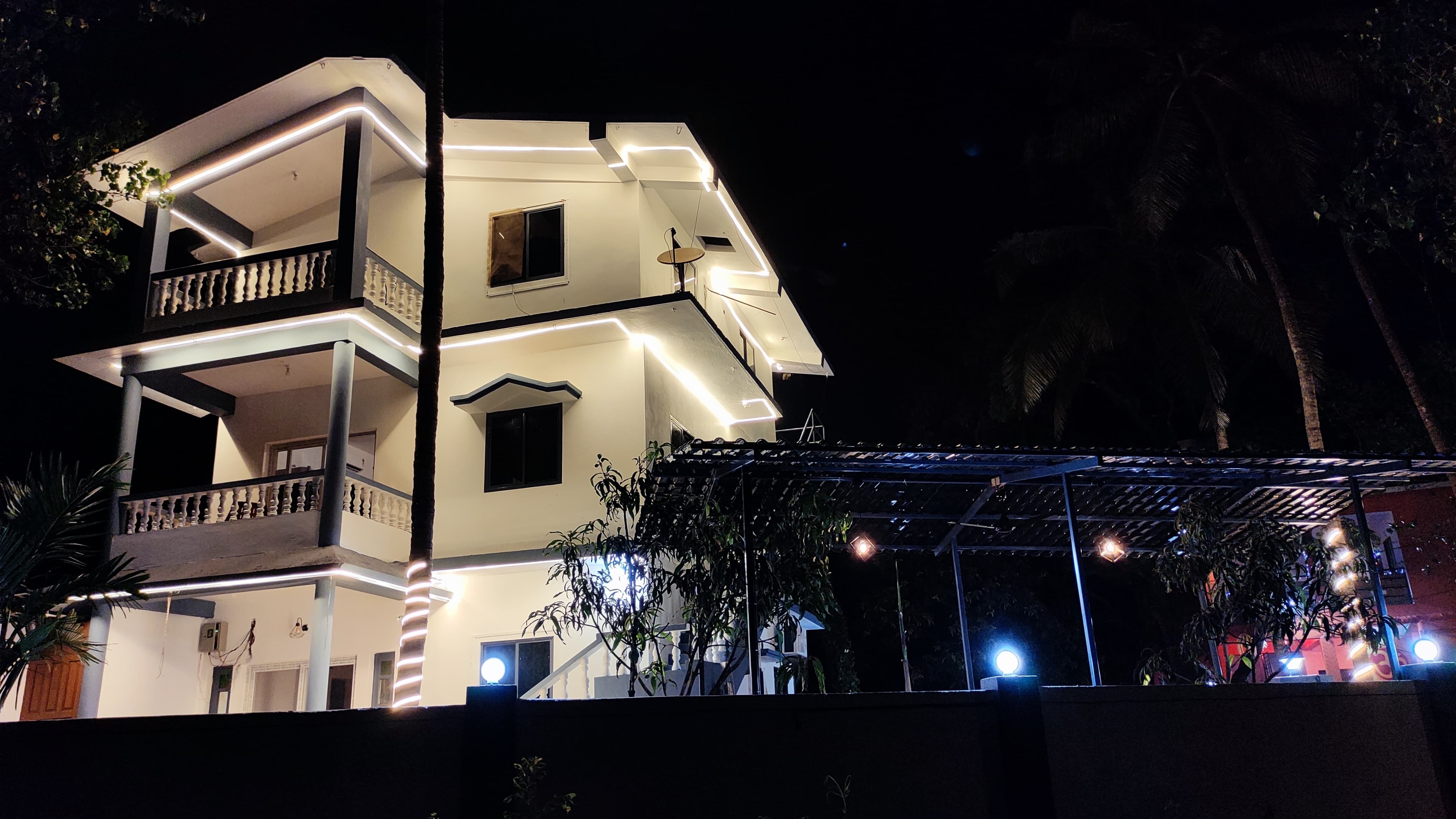 Karma Stay by The Lazy Turtle 𝗕𝗢𝗢𝗞 Goa Hostel