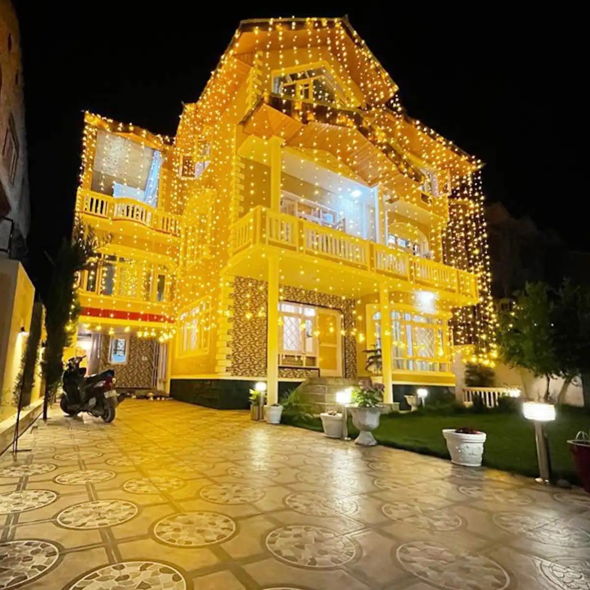 Mehraab House Srinagar 𝗕𝗢𝗢𝗞 Srinagar Homestay