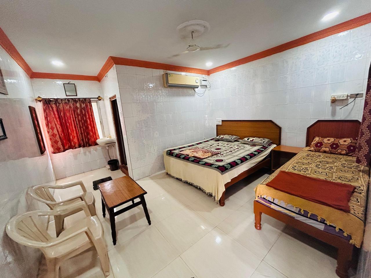SRI GURU PADHA LODGE Mantralayam - Reviews, Photos & Offer