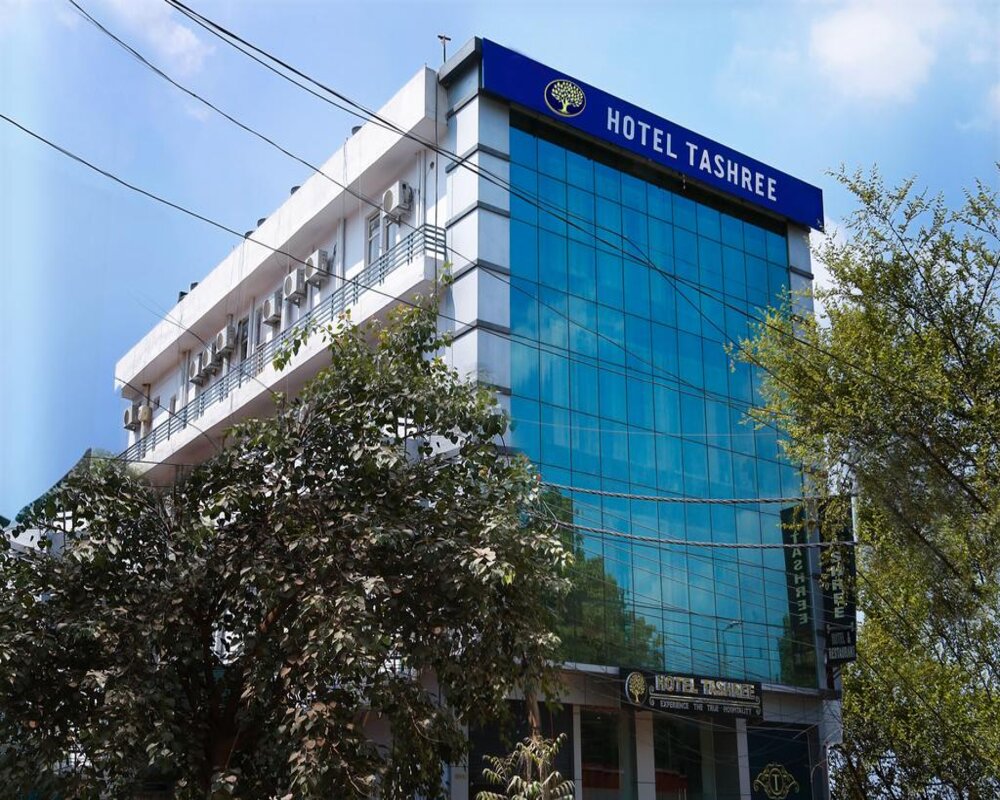 Airport Hotel Tashree Near Yashobhoomi Delhi - Reviews, Photos & Offer