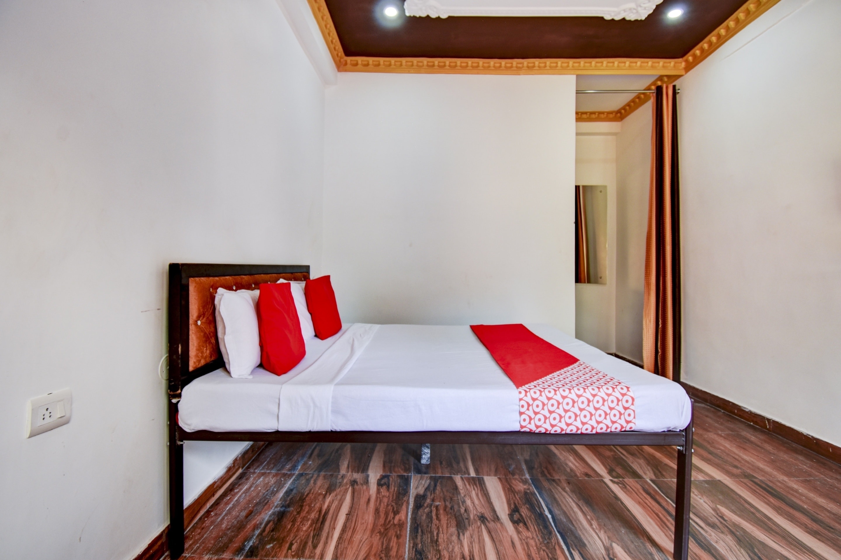 Amenities of Hotel O by OYO Pine Tree
