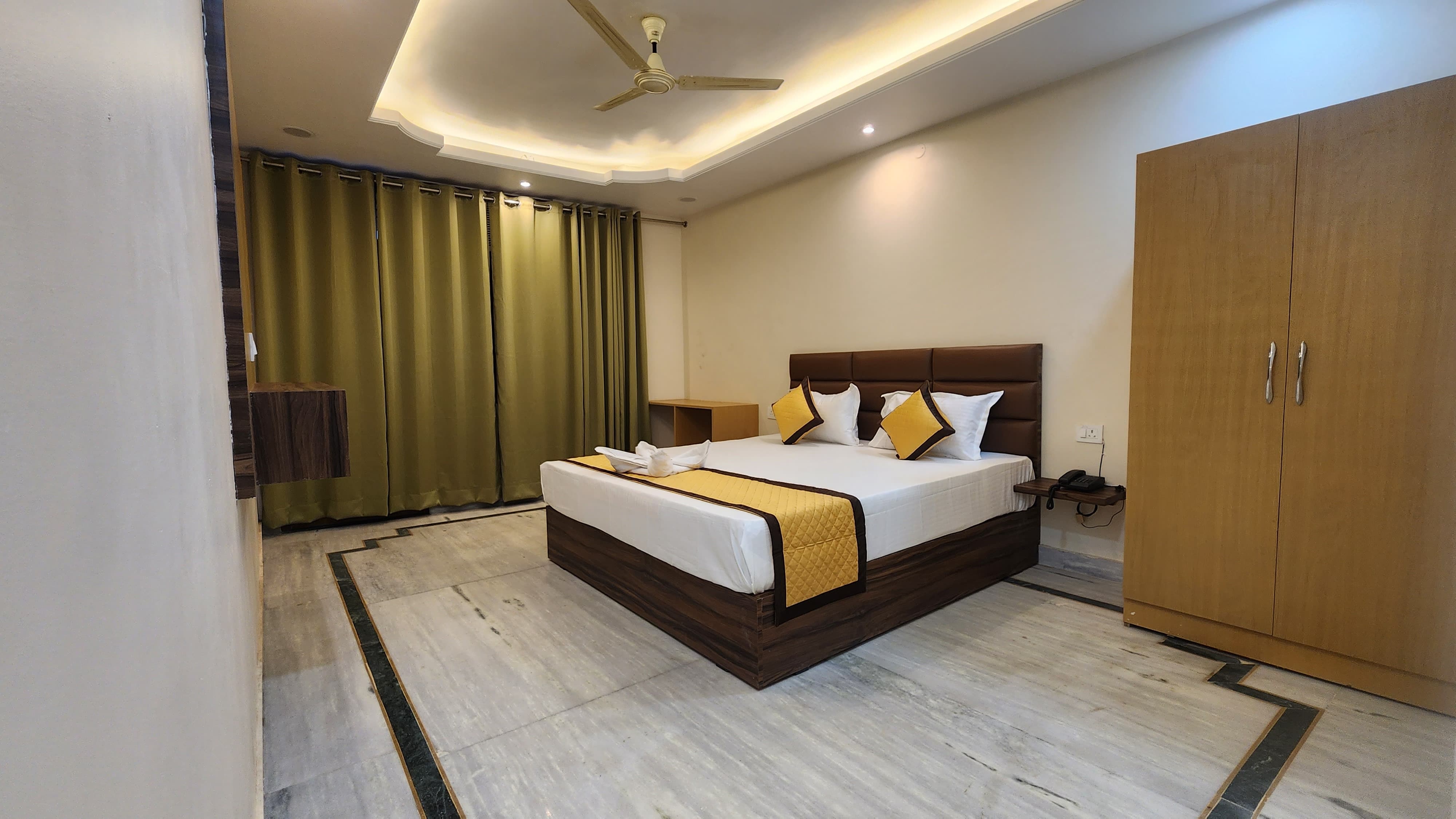 Hotel Sojourn Inn Lucknow 𝗕𝗢𝗢𝗞 Lucknow Hotel