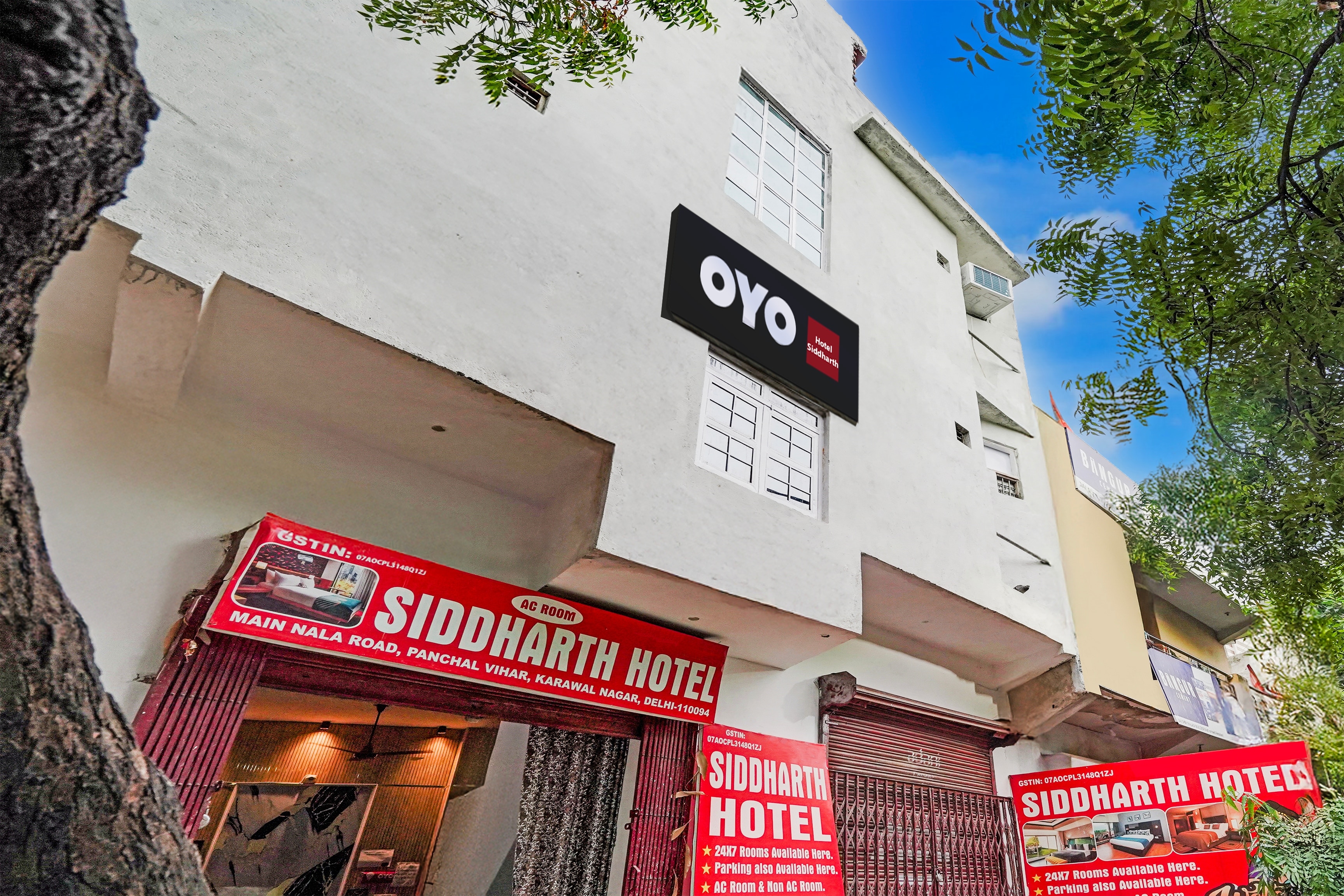 Hotel O Flagship Siddharth Hotel Yamuna Vihar C Block Stand Delhi ...