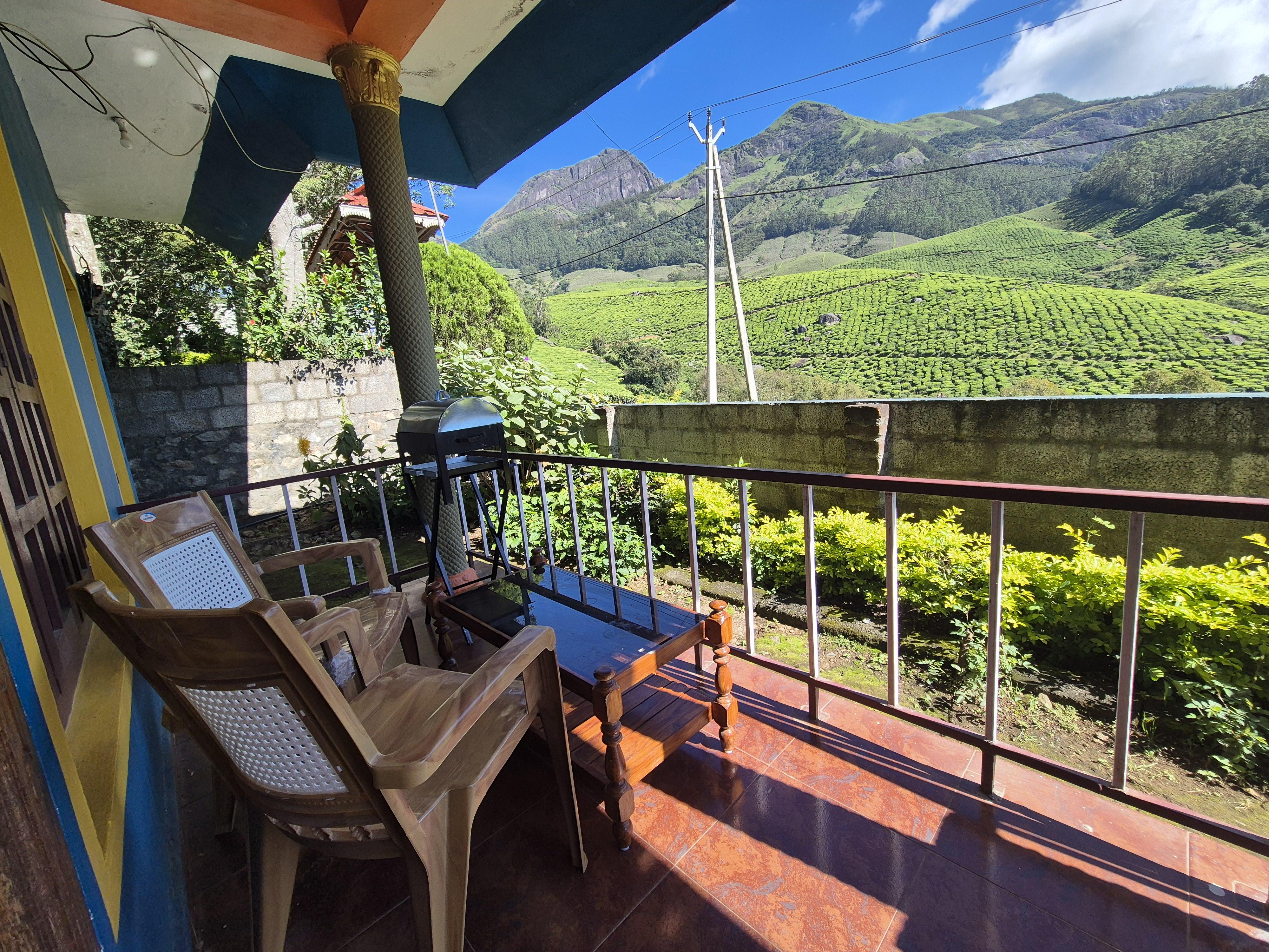 Premavilla homestay 𝗕𝗢𝗢𝗞 Munnar Homestay