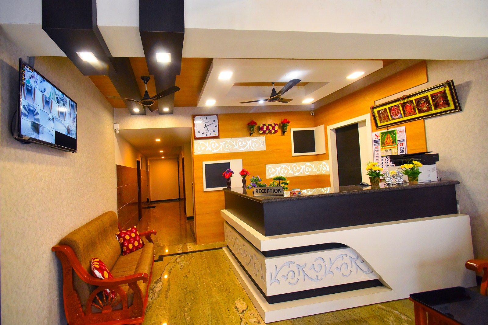 Premier Residency 𝗕𝗢𝗢𝗞 Erode Hotel