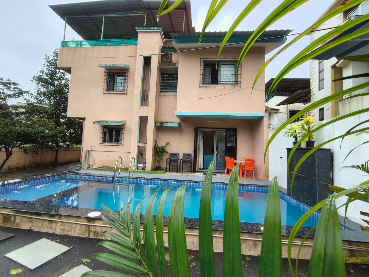 Golden Maple Villa 𝗕𝗢𝗢𝗞 Lonavala Villa