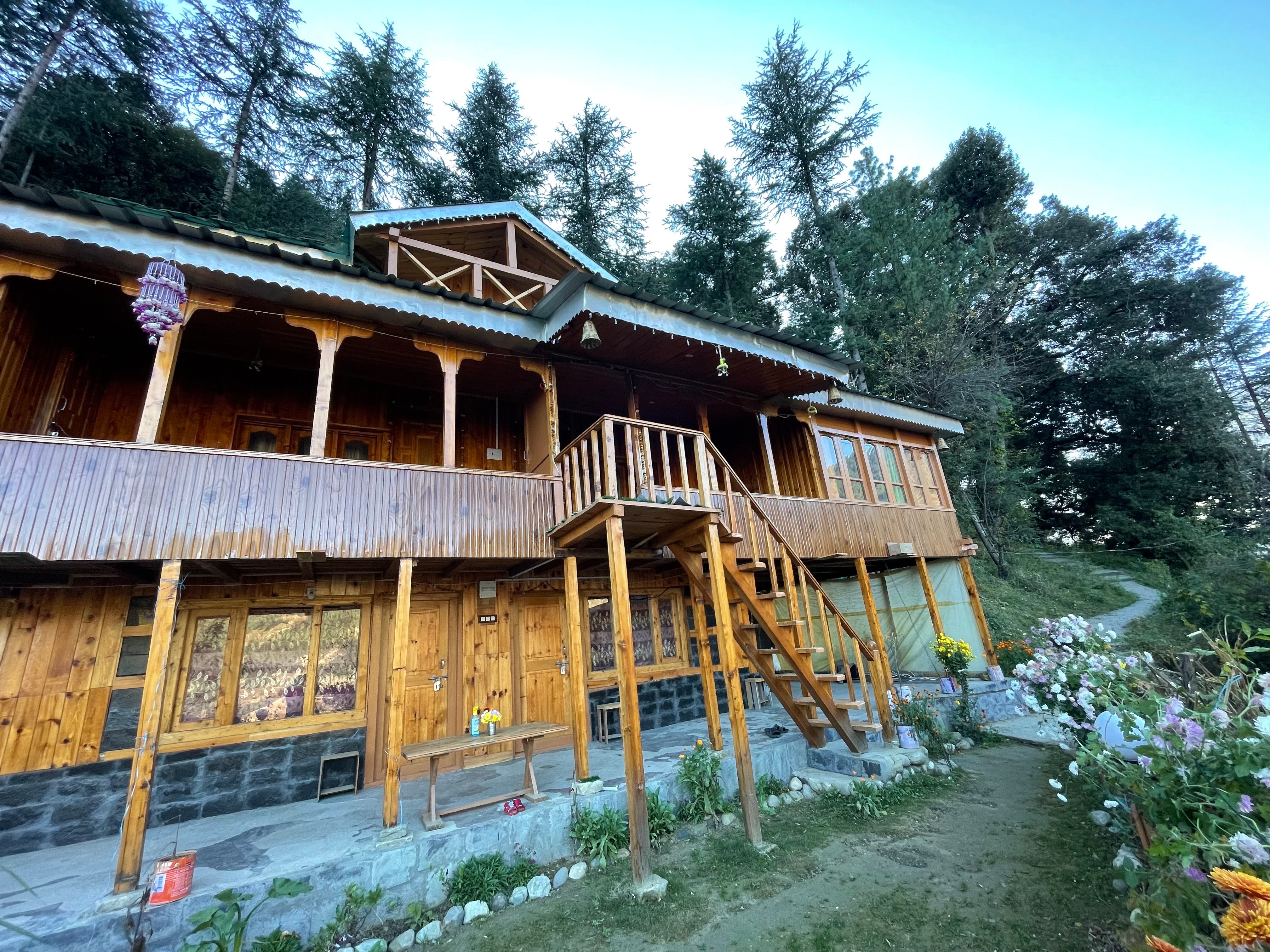 Rustic Wood House Village Homestay 𝗕𝗢𝗢𝗞 Banjar Homestay