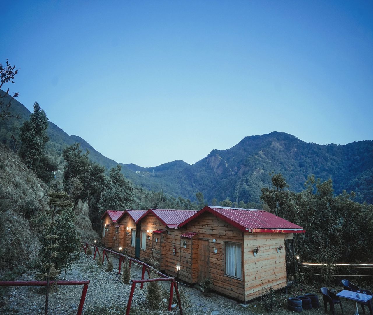 Minikins Resort 𝗕𝗢𝗢𝗞 Pangot Resort