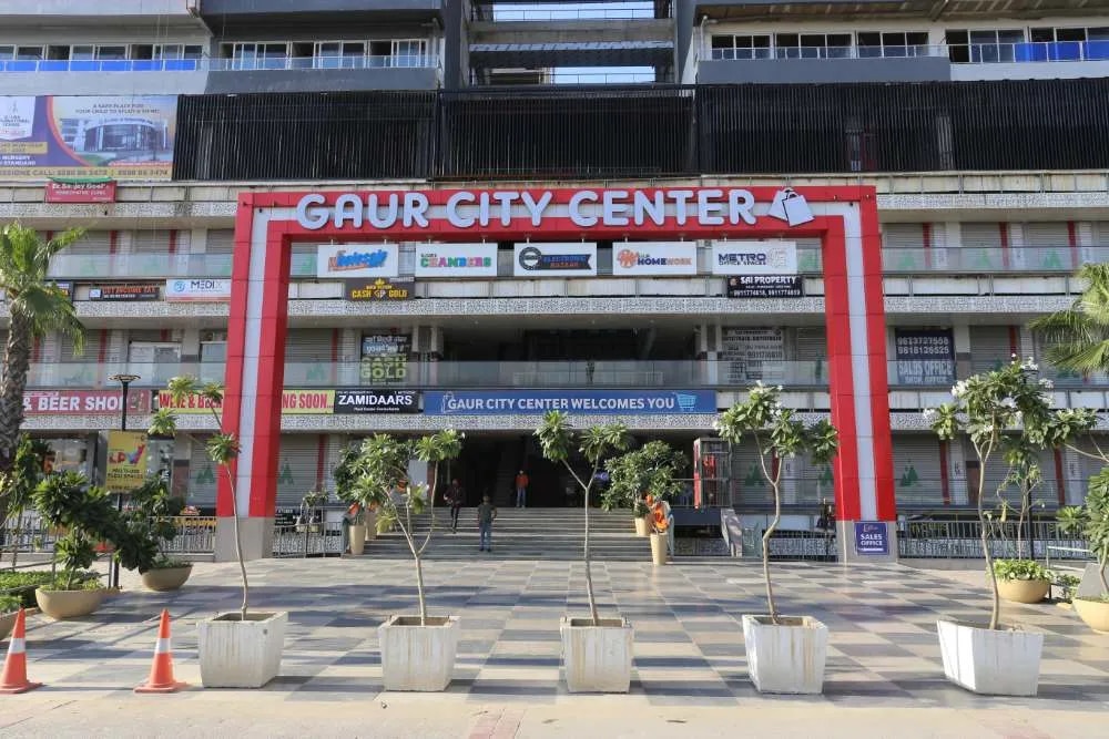 Gaur City Centre The Couple Homestay Greater Noida - Reviews, Photos ...