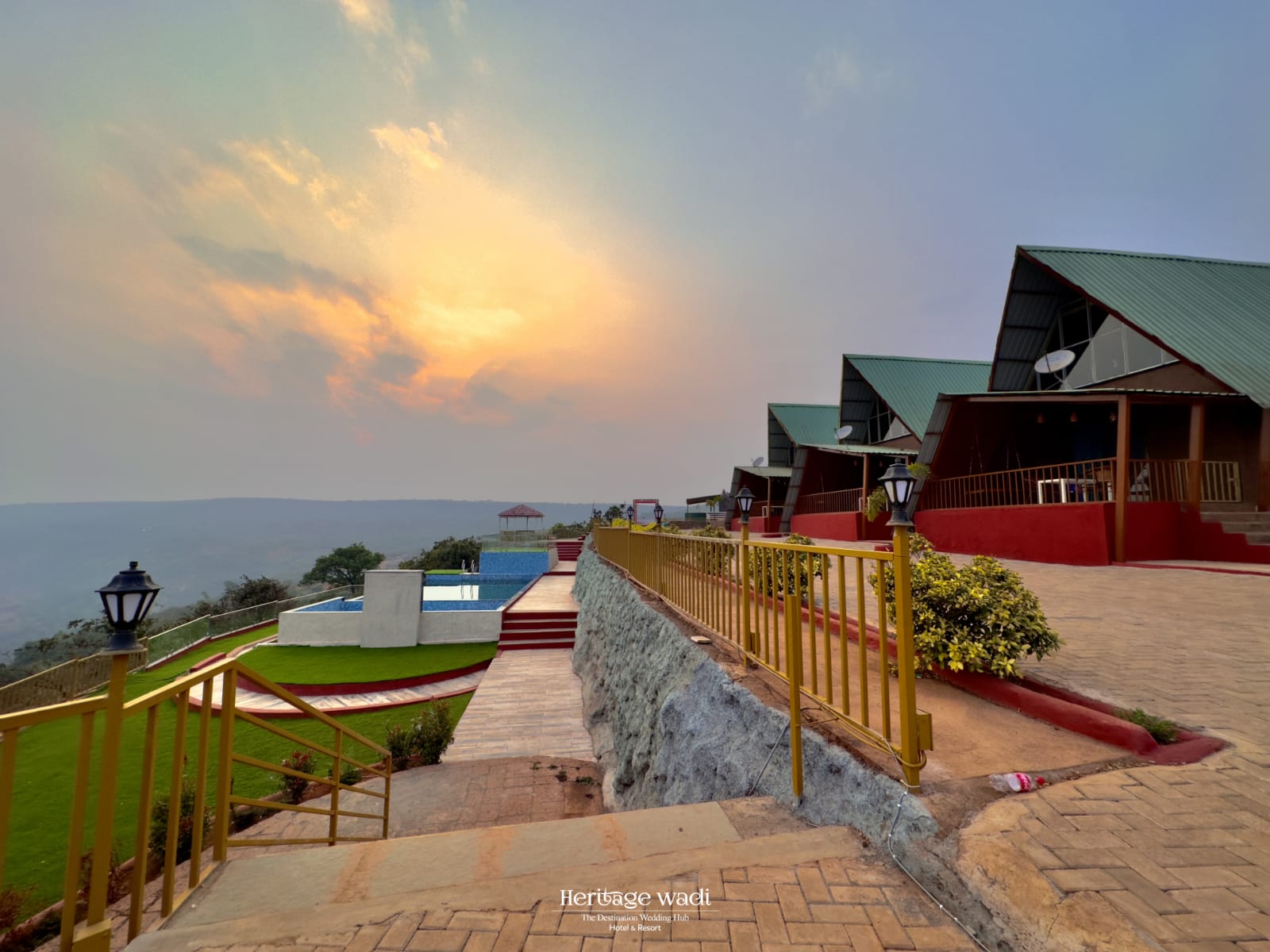 Heritagewadi 𝗕𝗢𝗢𝗞 Satara Resort
