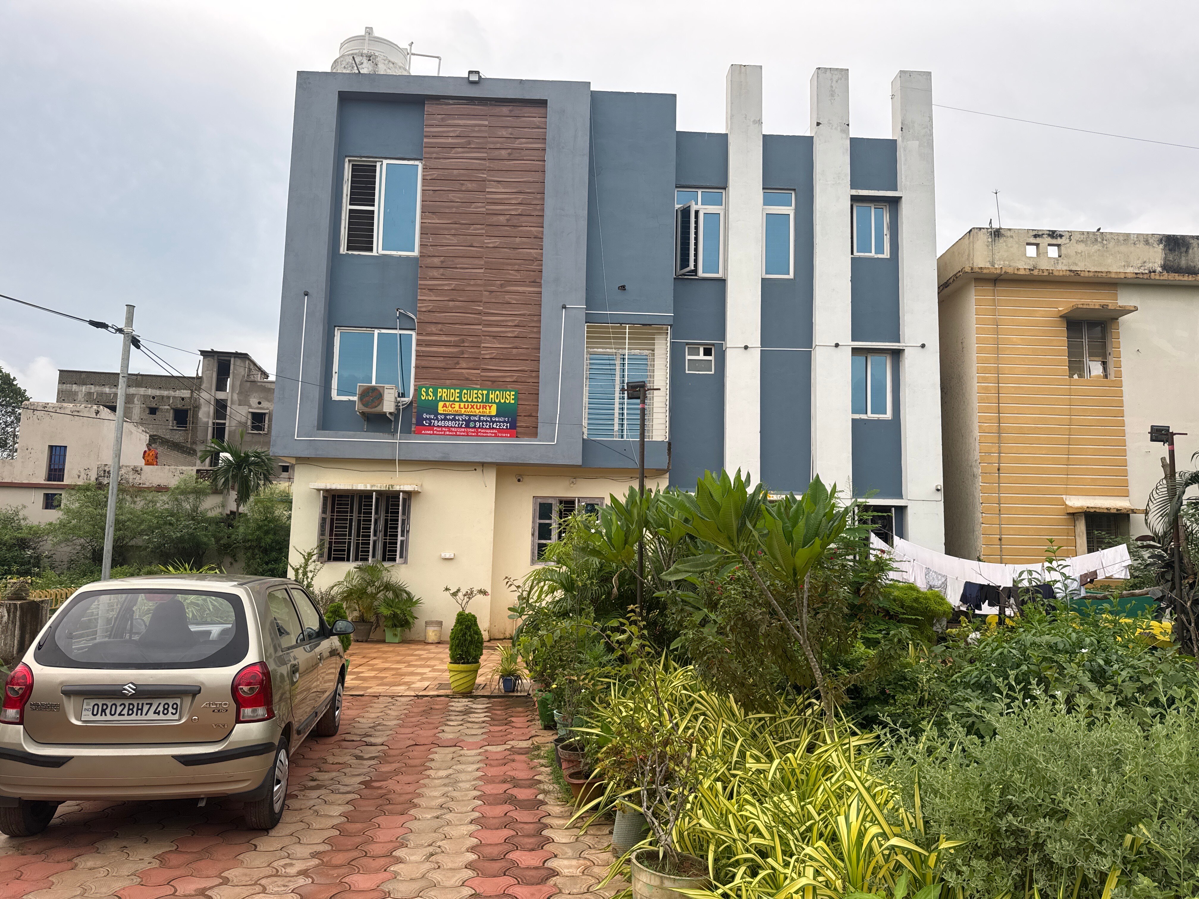 S S Pride 𝗕𝗢𝗢𝗞 Bhubaneshwar Guest House