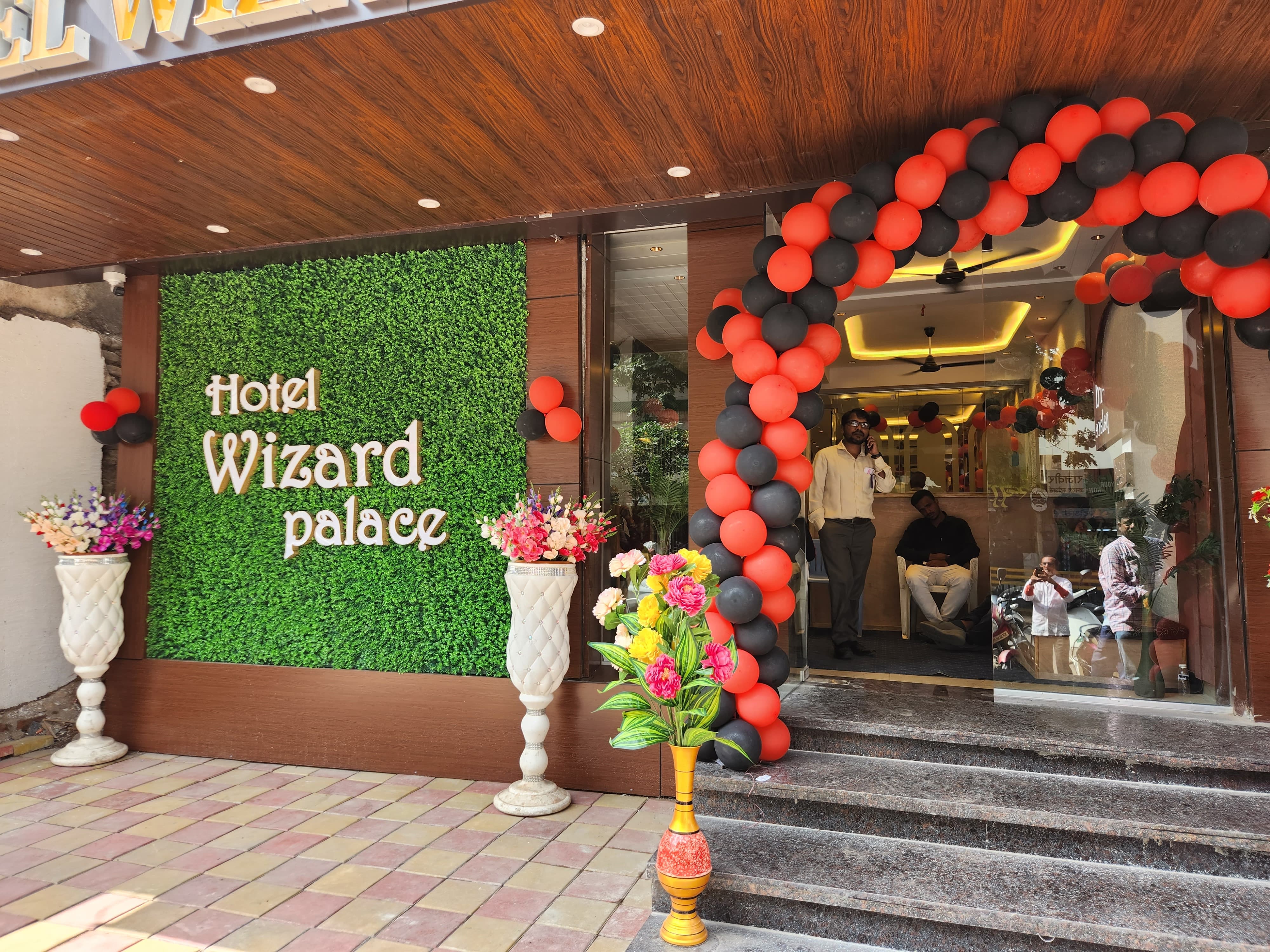 Hotel Wizard Palace 𝗕𝗢𝗢𝗞 Chhatrapati Sambhajinagar Hotel
