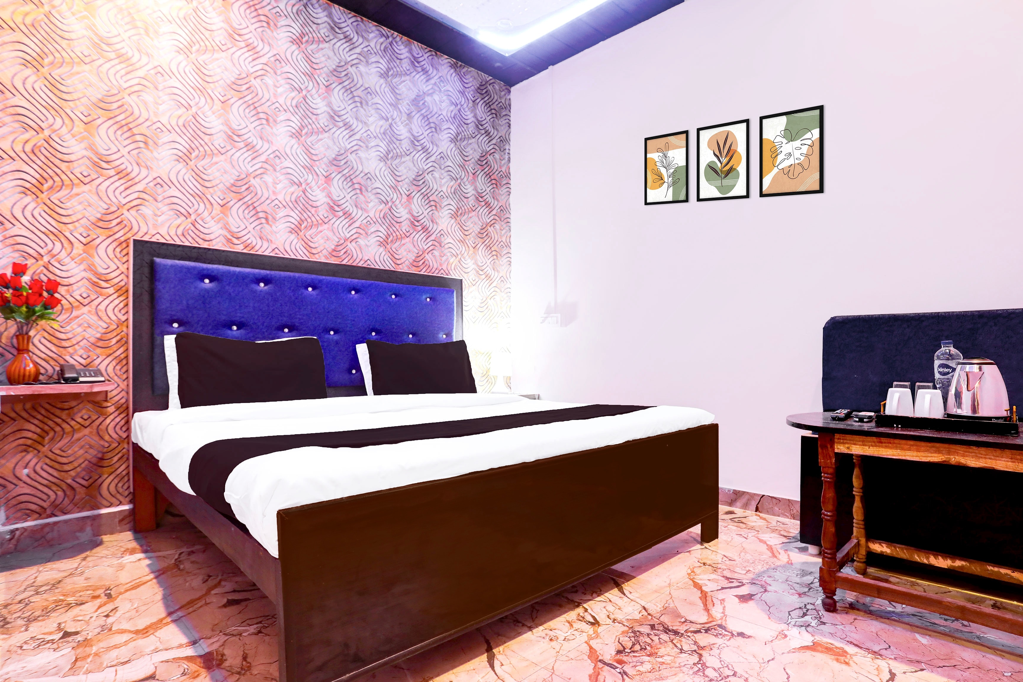 Rooms of Hotel O S B Guest house - Hotel in Varanasi
