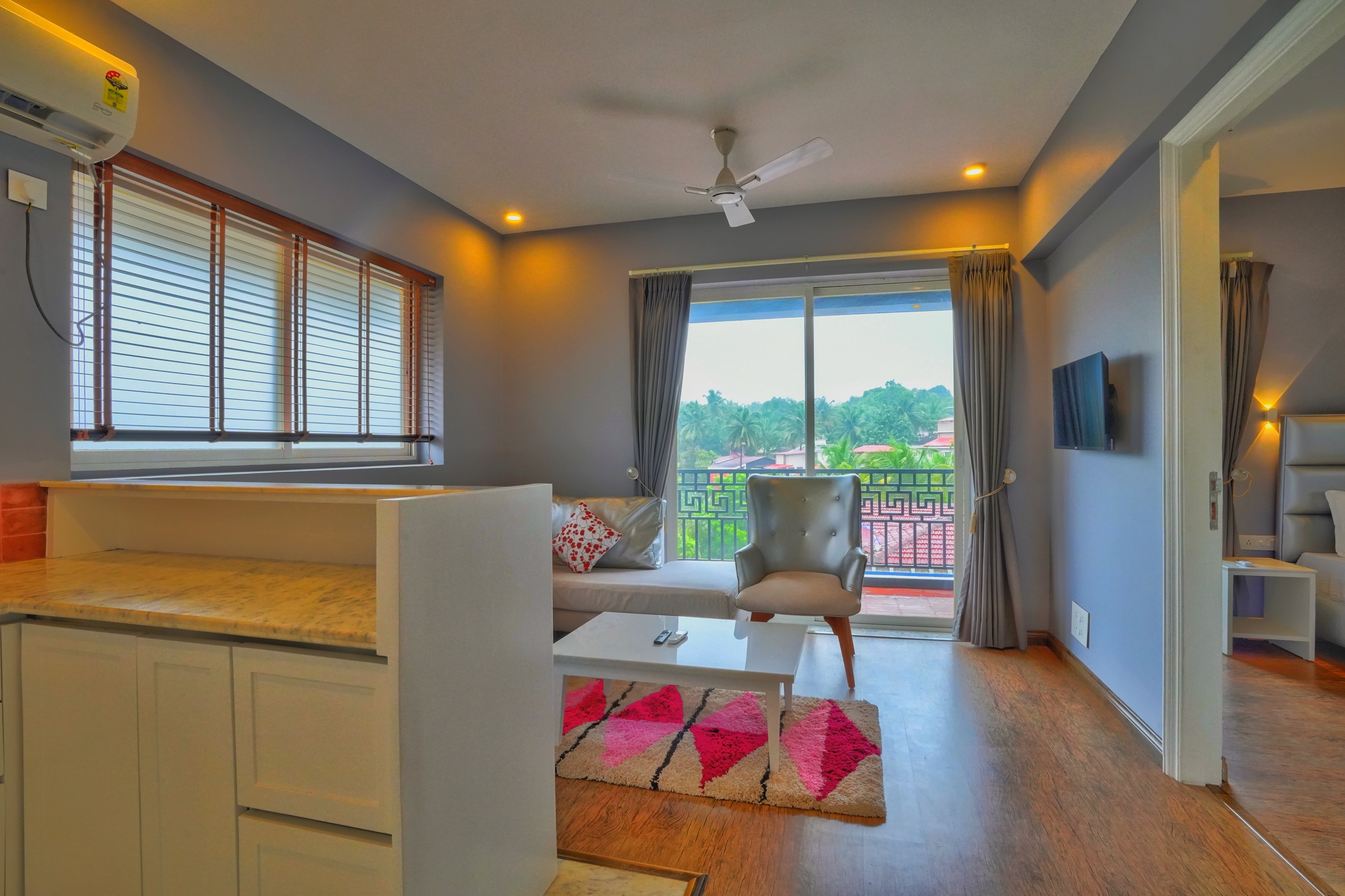 Luxury 1 bhk condo with pool in north goa 𝗕𝗢𝗢𝗞 Goa Apartment