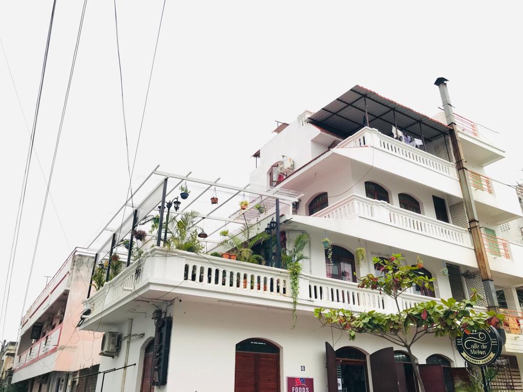 Amirtha Nivas in White Town 𝗕𝗢𝗢𝗞 Pondicherry Homestay
