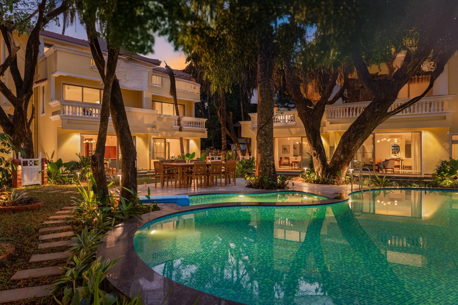 ELIVAAS Kensho Daisy | 5 BHK Villa With Plunge Pool & Lift, Near ...