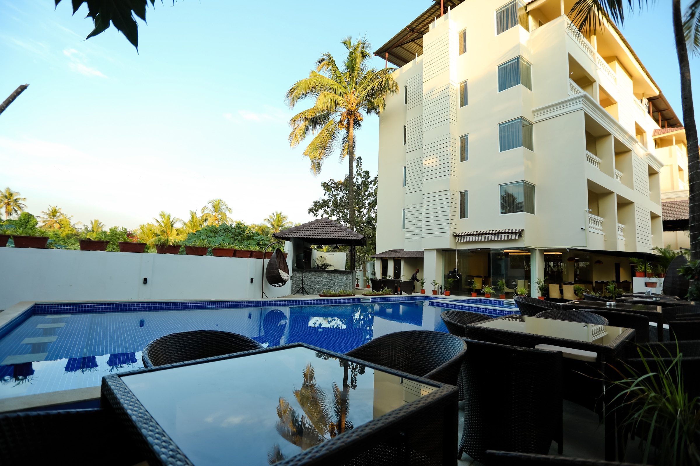 Amara Grand Baga 𝗕𝗢𝗢𝗞 Goa Hotel