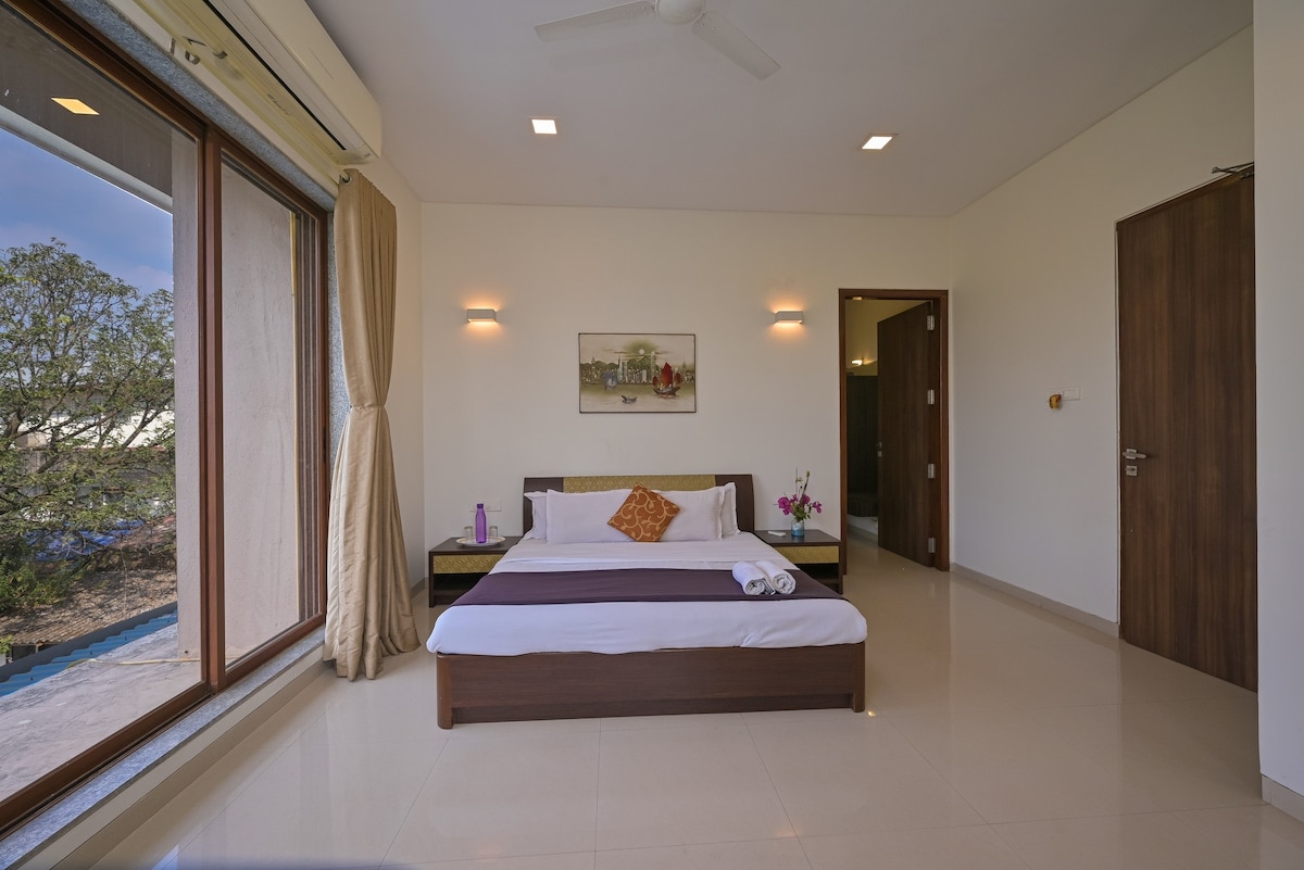 10 Hill Top Villa with Private Pool Lonavala - Reviews, Photos & Offer