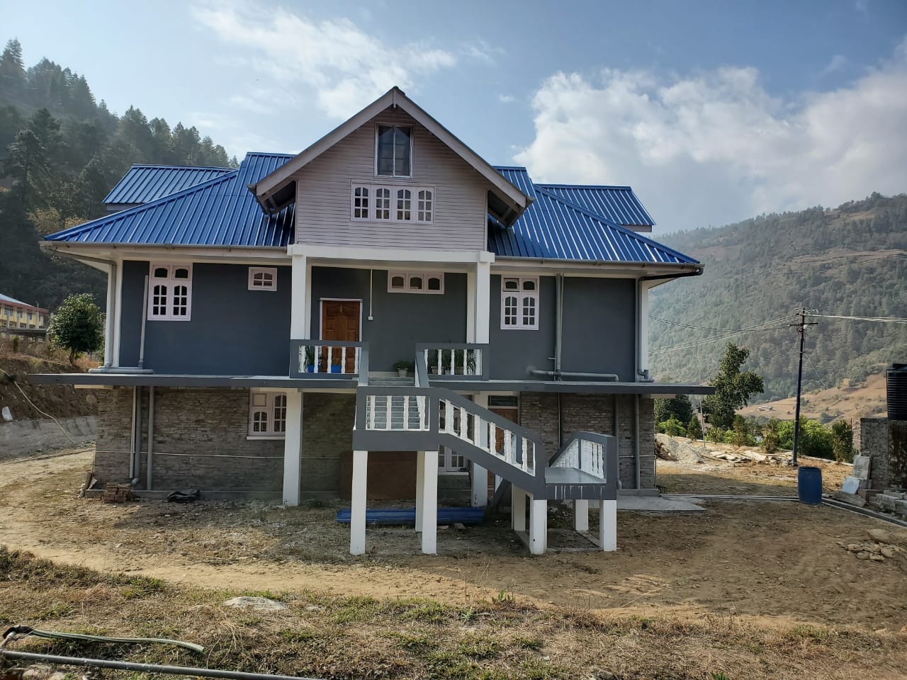 The Lanjom Homestay 𝗕𝗢𝗢𝗞 Bomdila Homestay